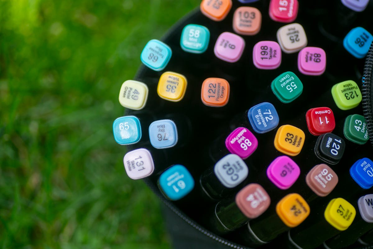 Markers Photos, Download The BEST Free Markers Stock Photos & HD Images