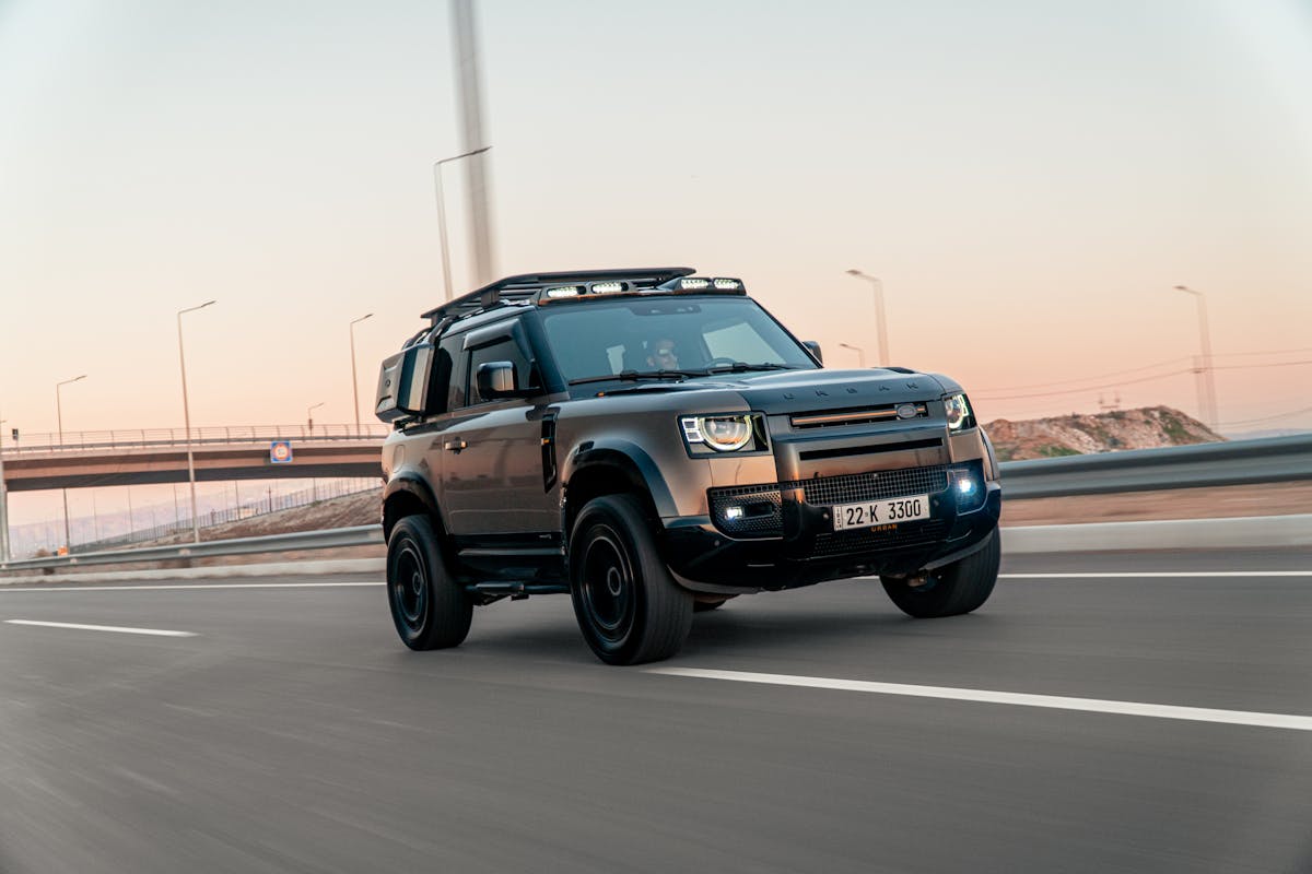 Defender Car Photos, Download The BEST Free Defender Car Stock Photos ...