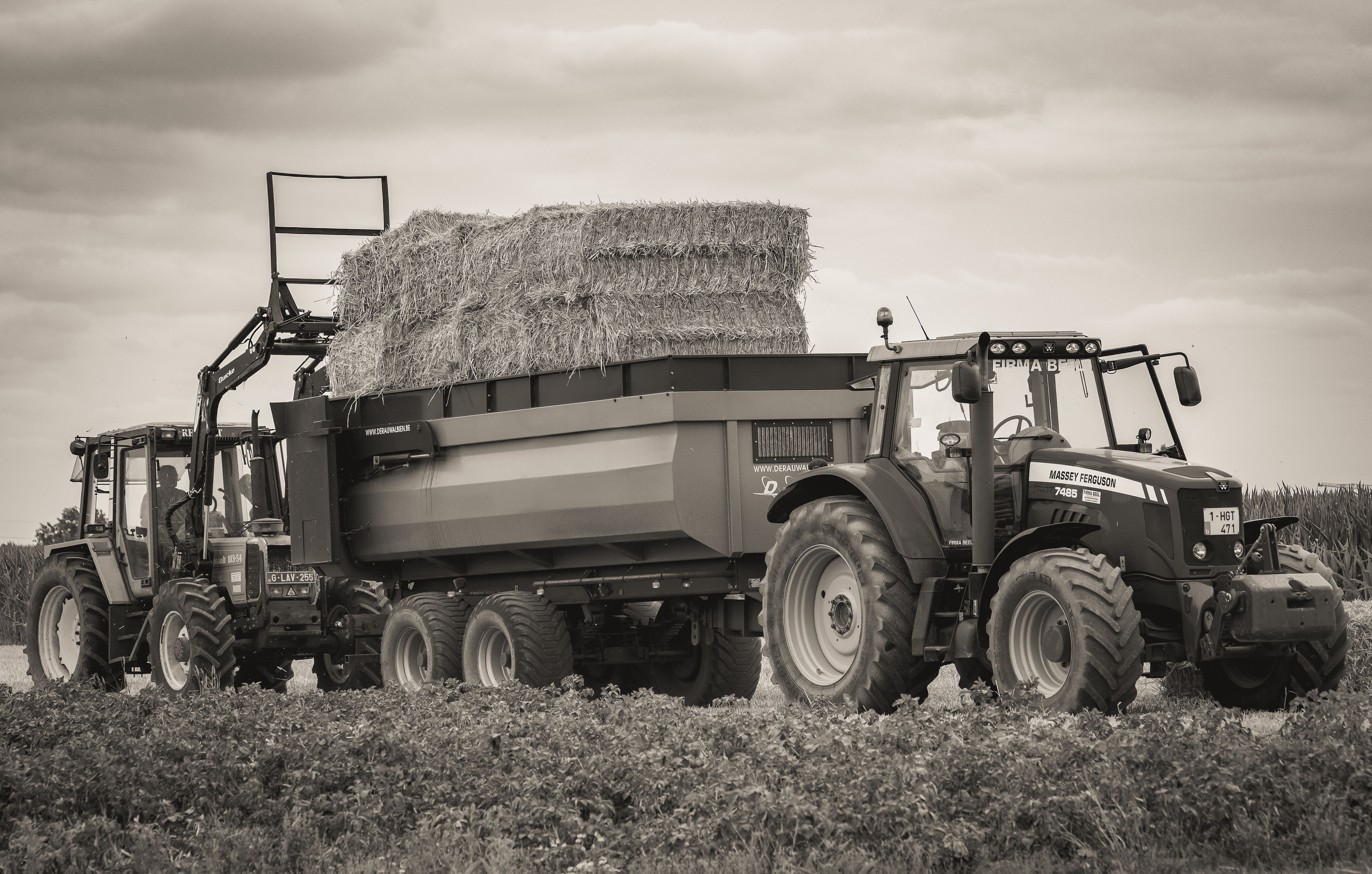 Tractors with Hay on Trailer · Free Stock Photo