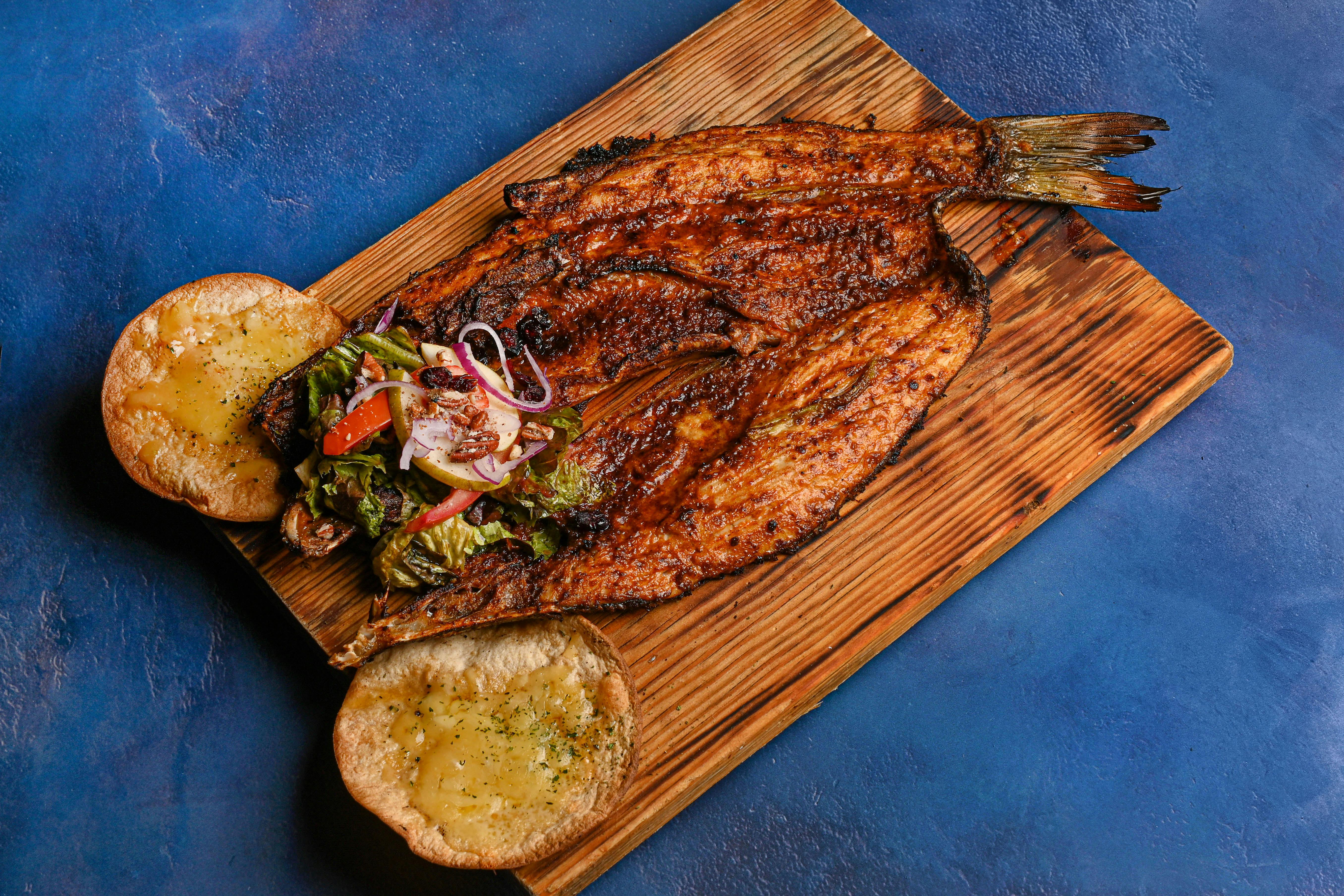 Fish on Tray · Free Stock Photo