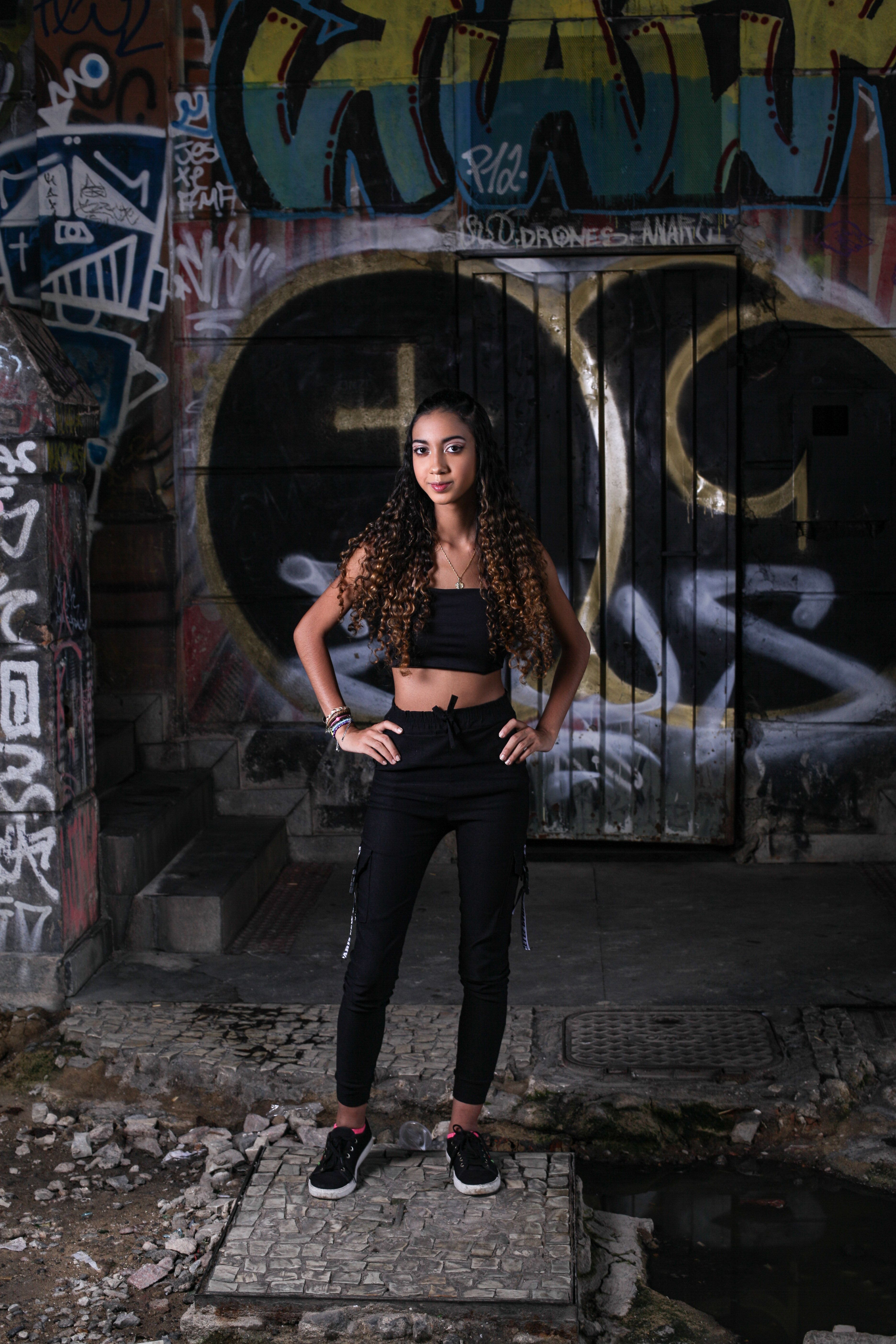 Reporter Girl Photos, Download The BEST Free Reporter Girl Stock Photos ...