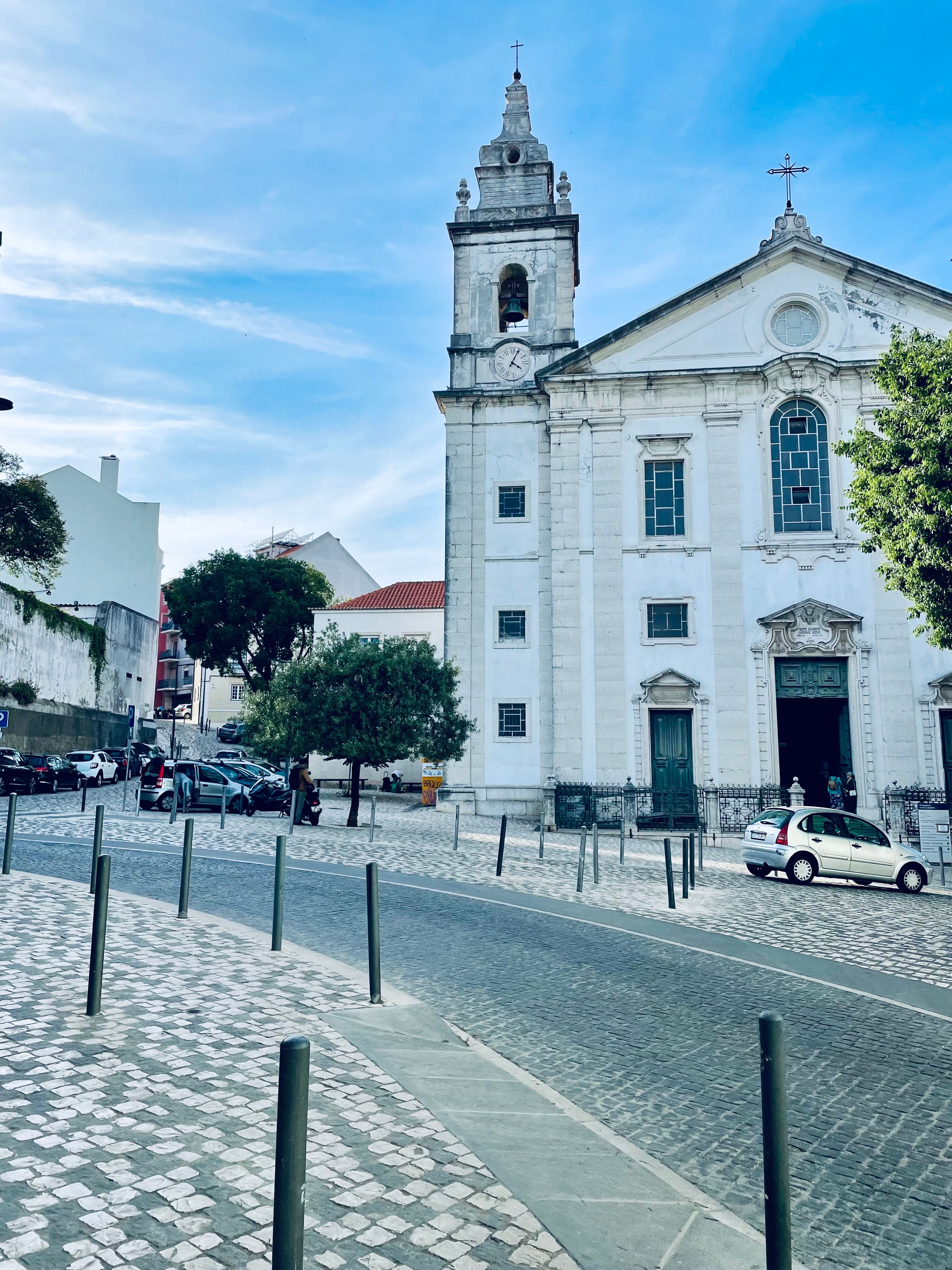 Church Santa Isabel by Street in Lisbon, Portugal · Free Stock Photo