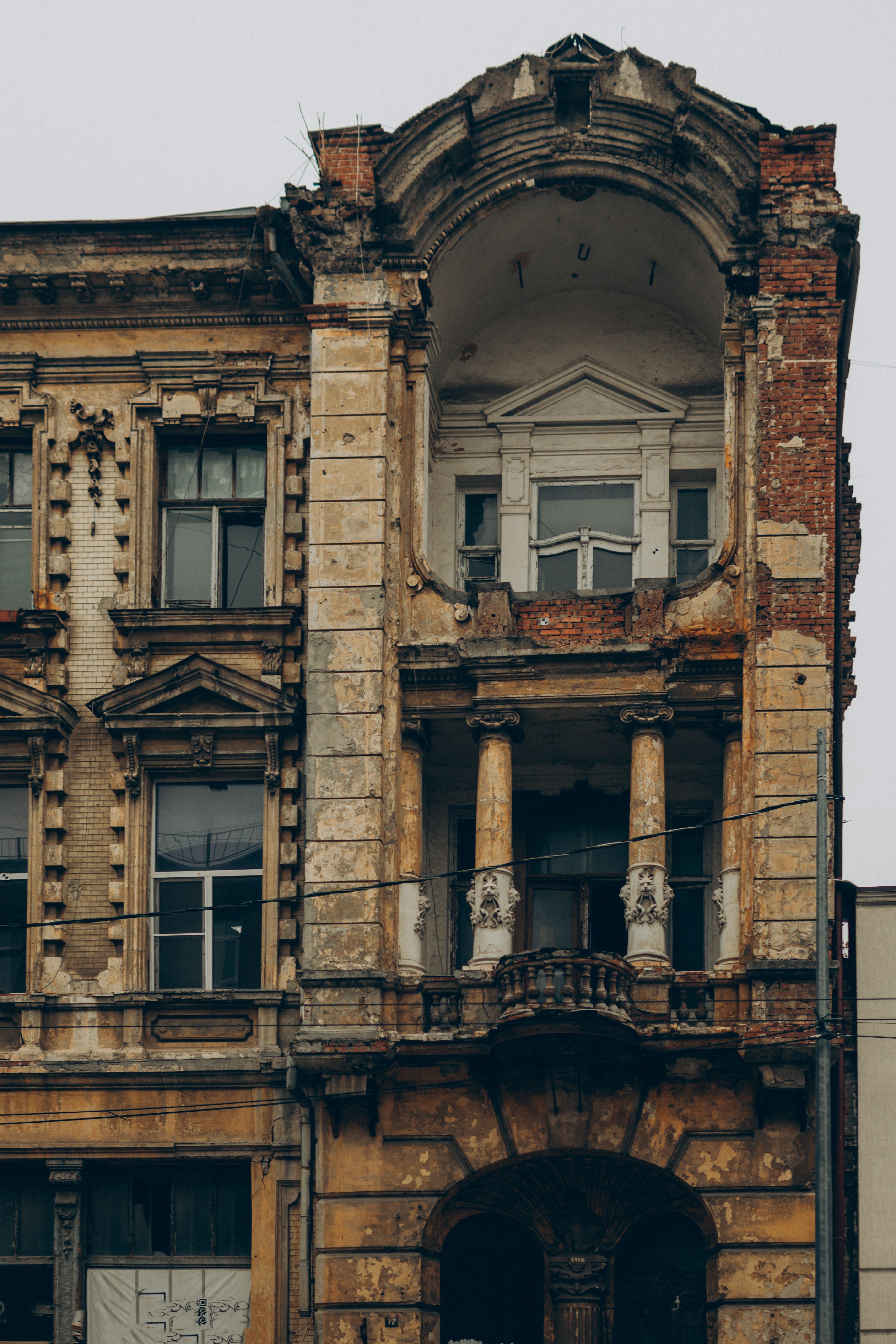 Destroyed City Photos, Download The BEST Free Destroyed City Stock ...