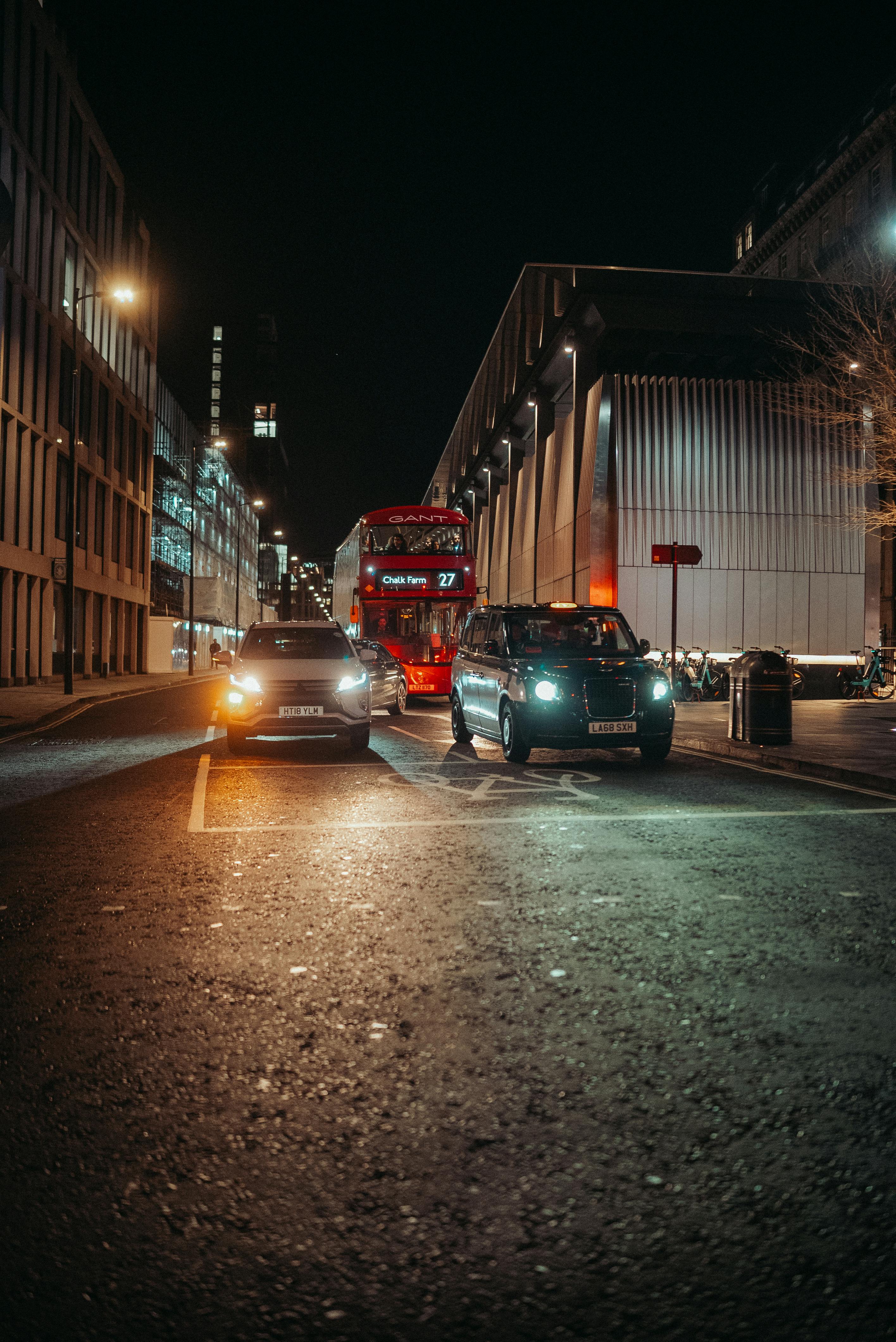 Cars Waiting on Cross Street in London · Free Stock Photo