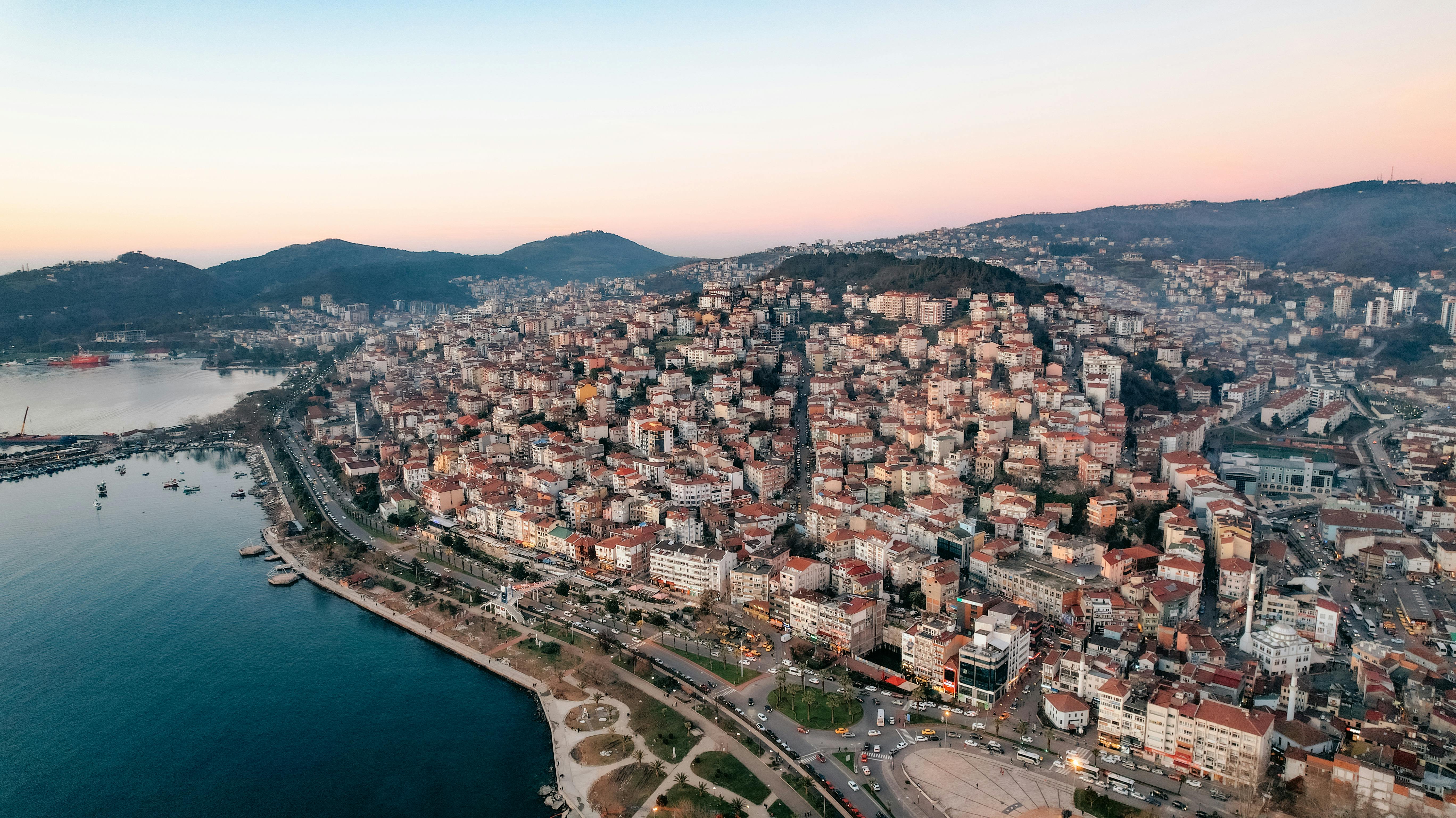 Aerial View of the City of Eregli, Turkey · Free Stock Photo