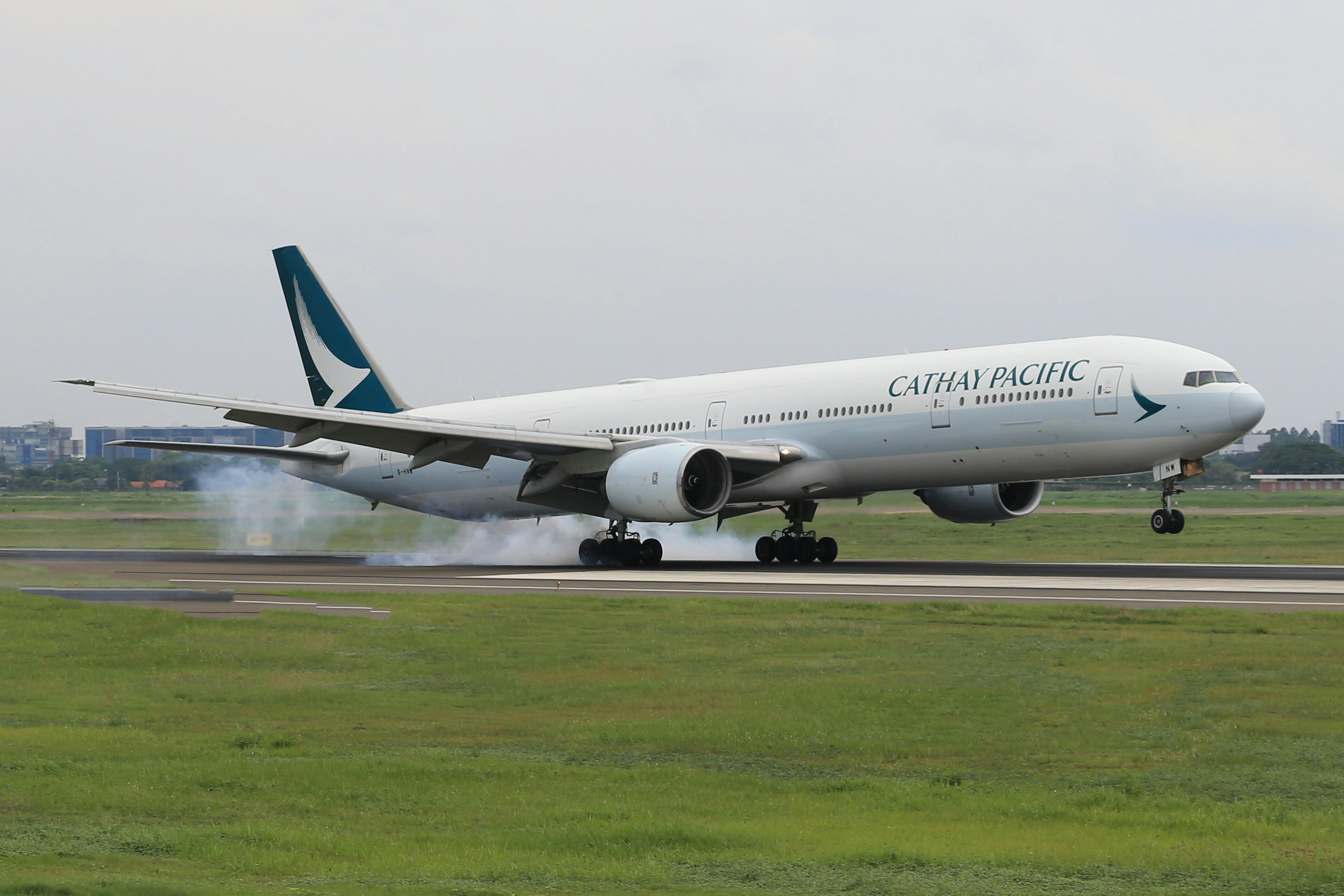 Cathay Pacific Photos, Download The BEST Free Cathay Pacific Stock ...