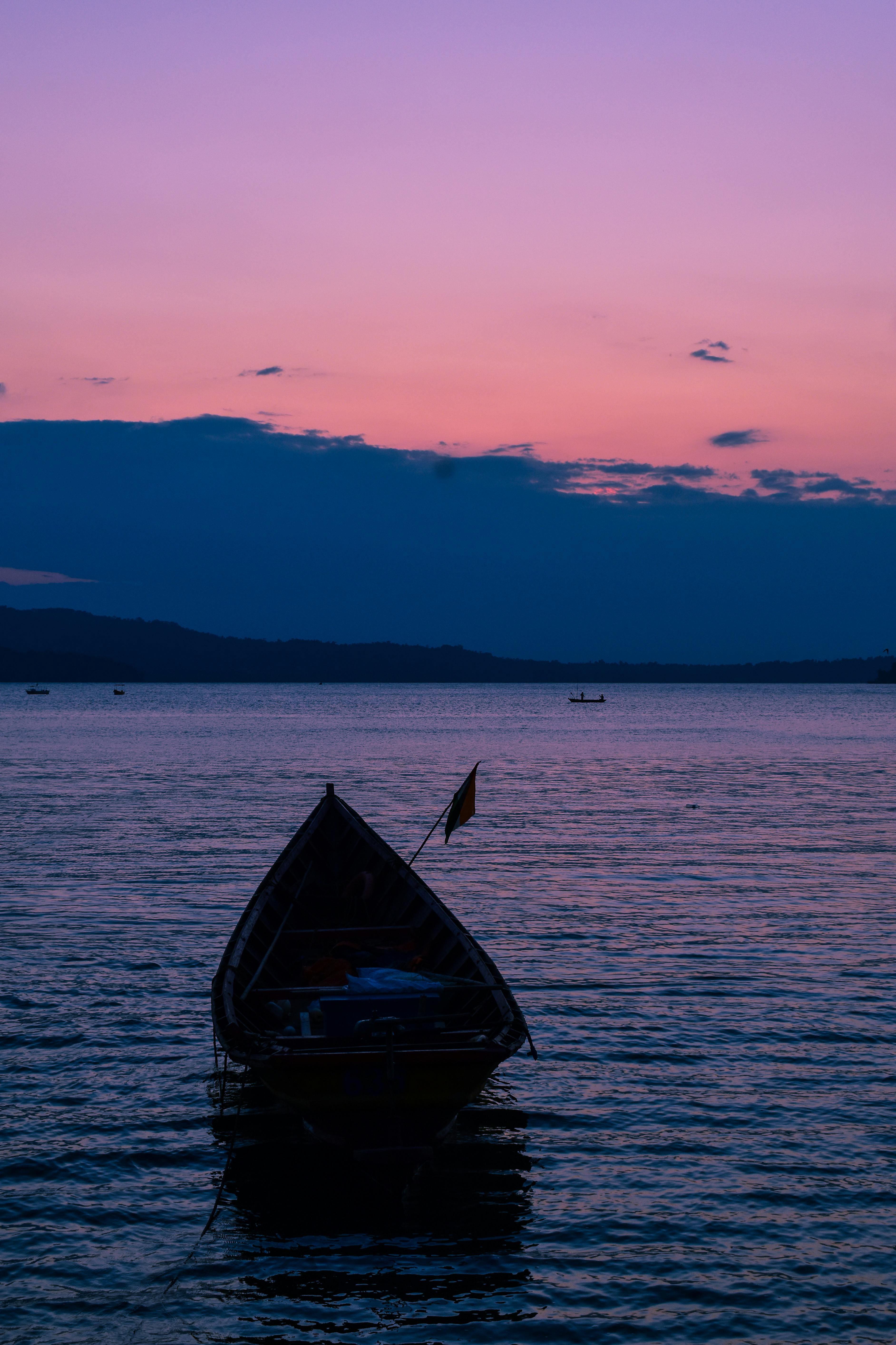 An Empty Boat · Free Stock Photo