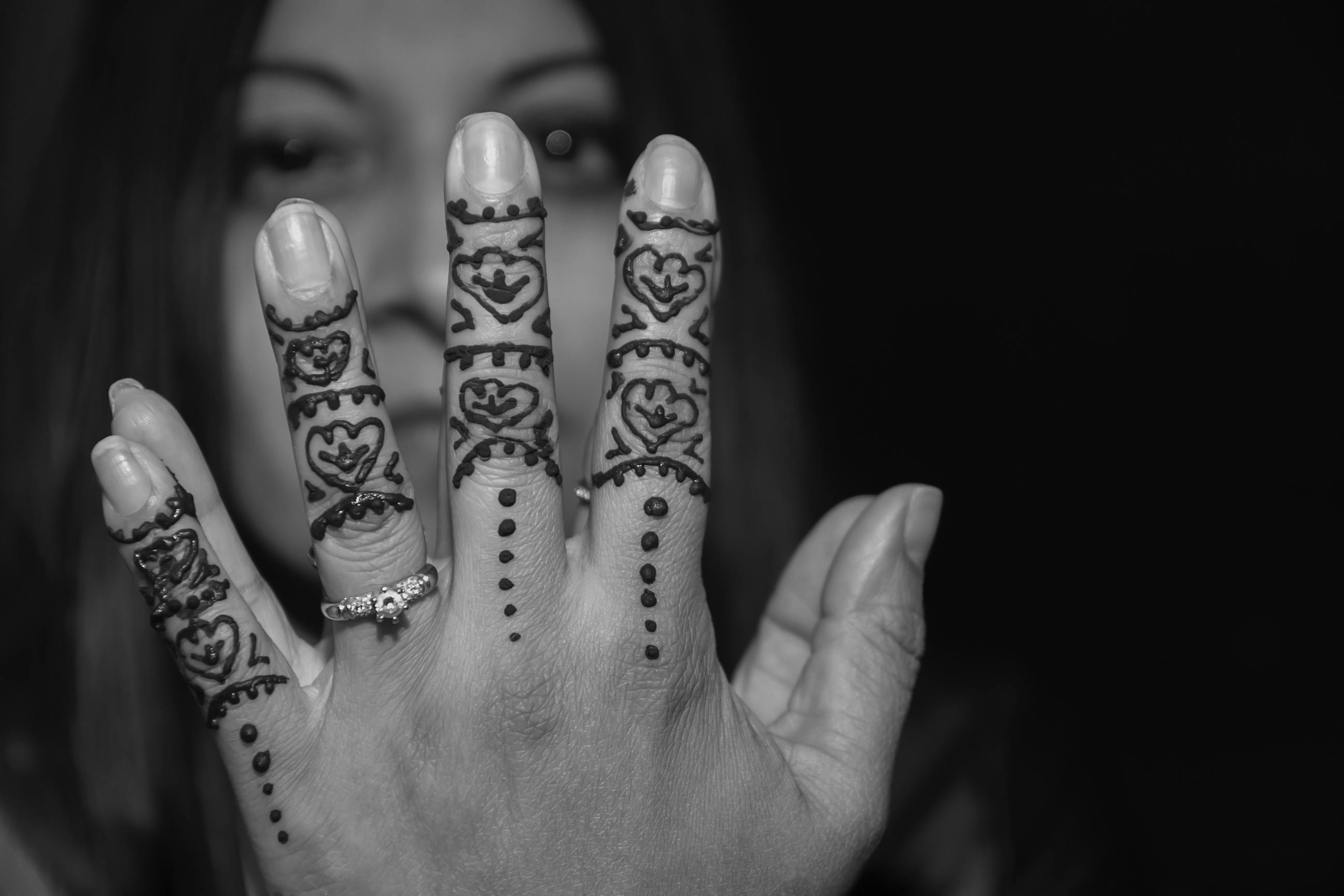 Empty Palm Hand Female For Henna Art Photos, Download The BEST Free ...