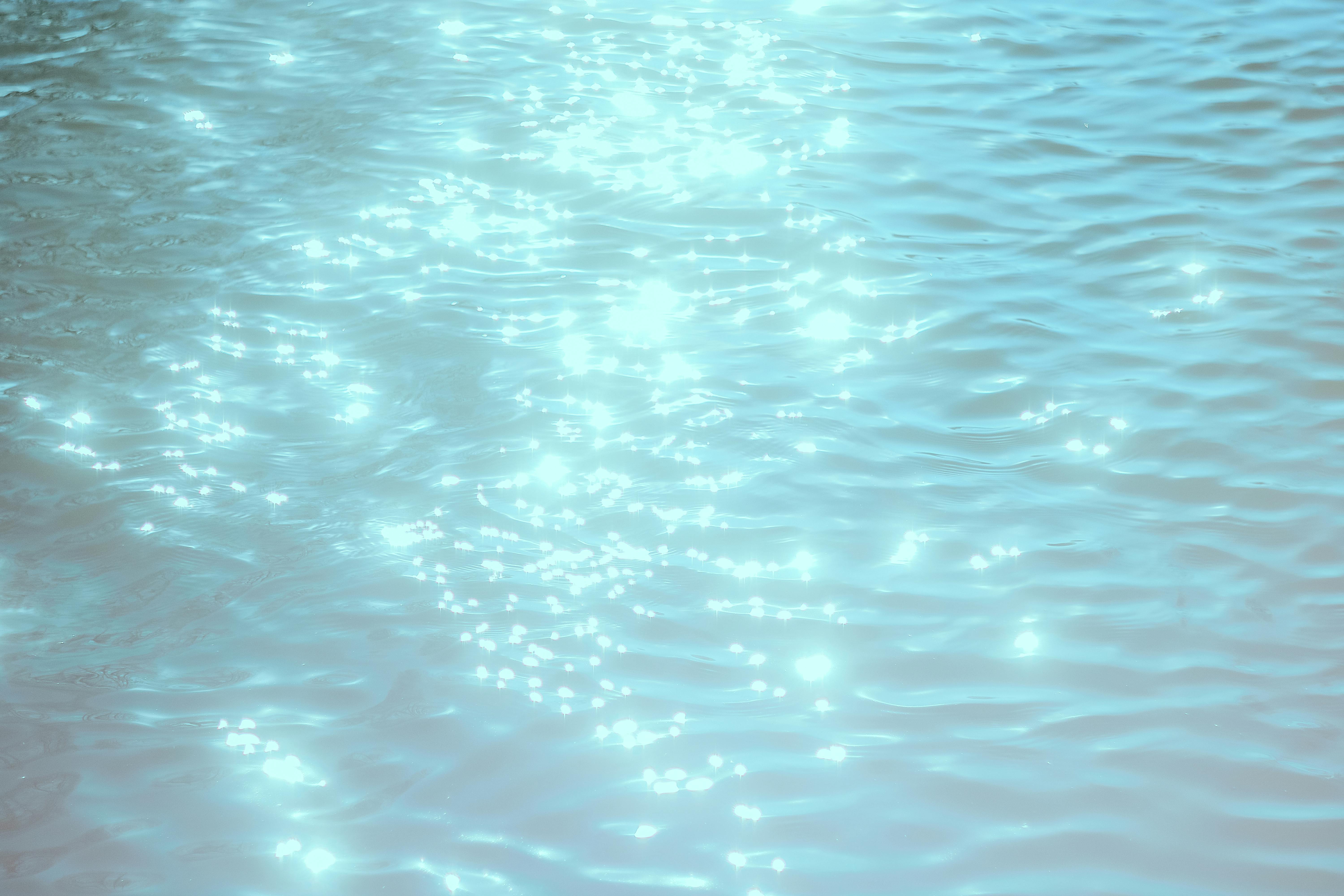 Shiny Water Surface · Free Stock Photo