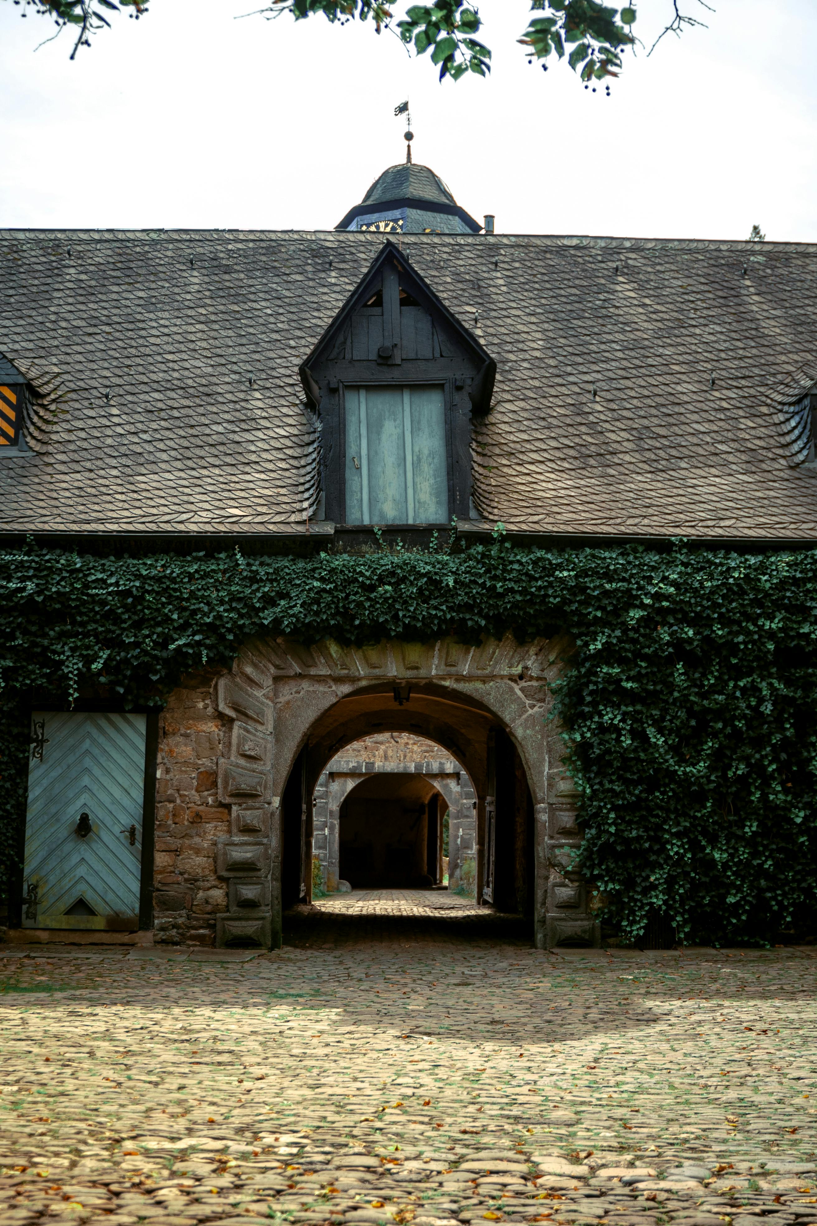 Raod Photos, Download The BEST Free Raod Stock Photos & HD Images