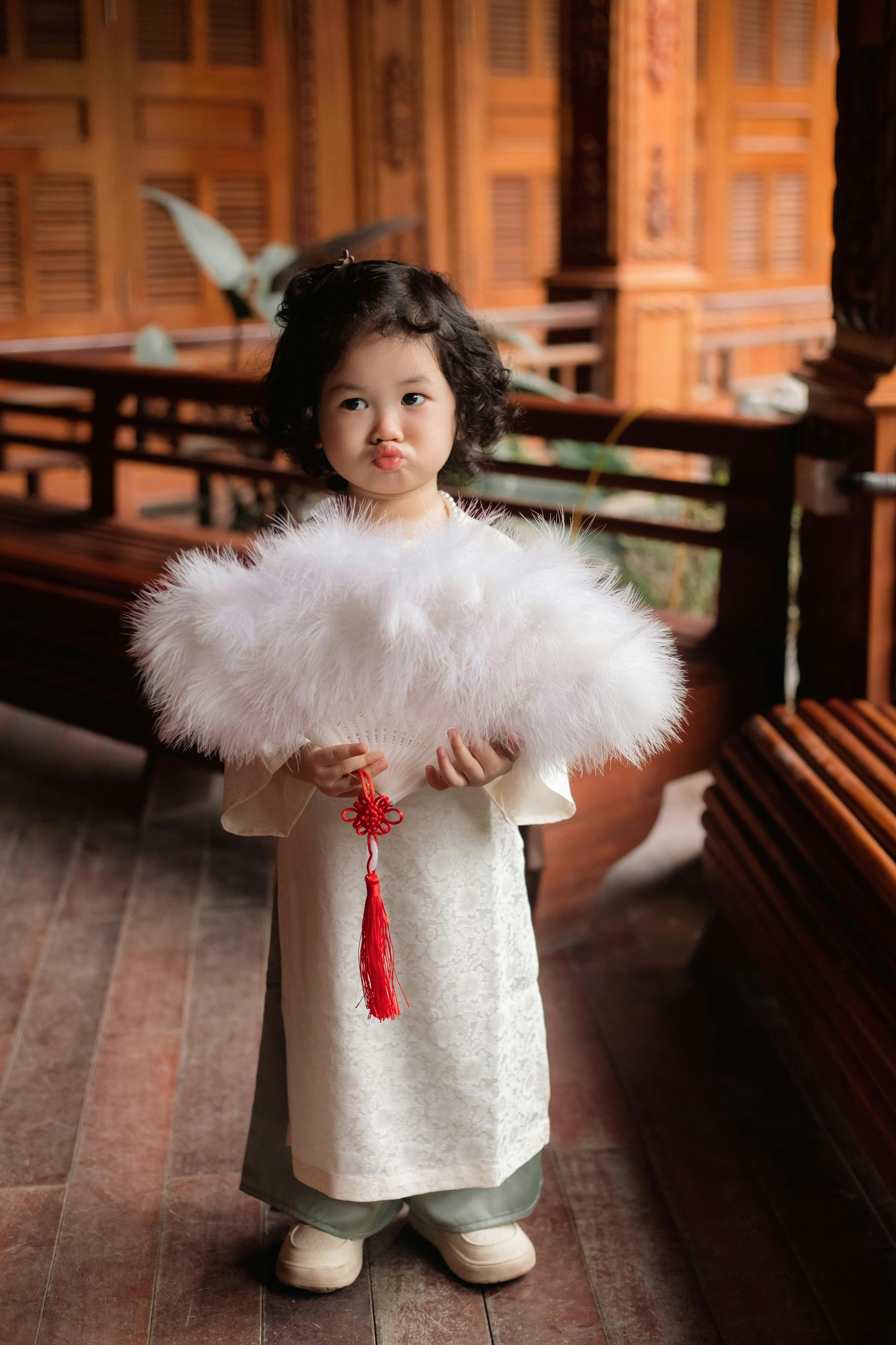 Fluffy Fan Photos, Download The BEST Free Fluffy Fan Stock Photos & HD ...