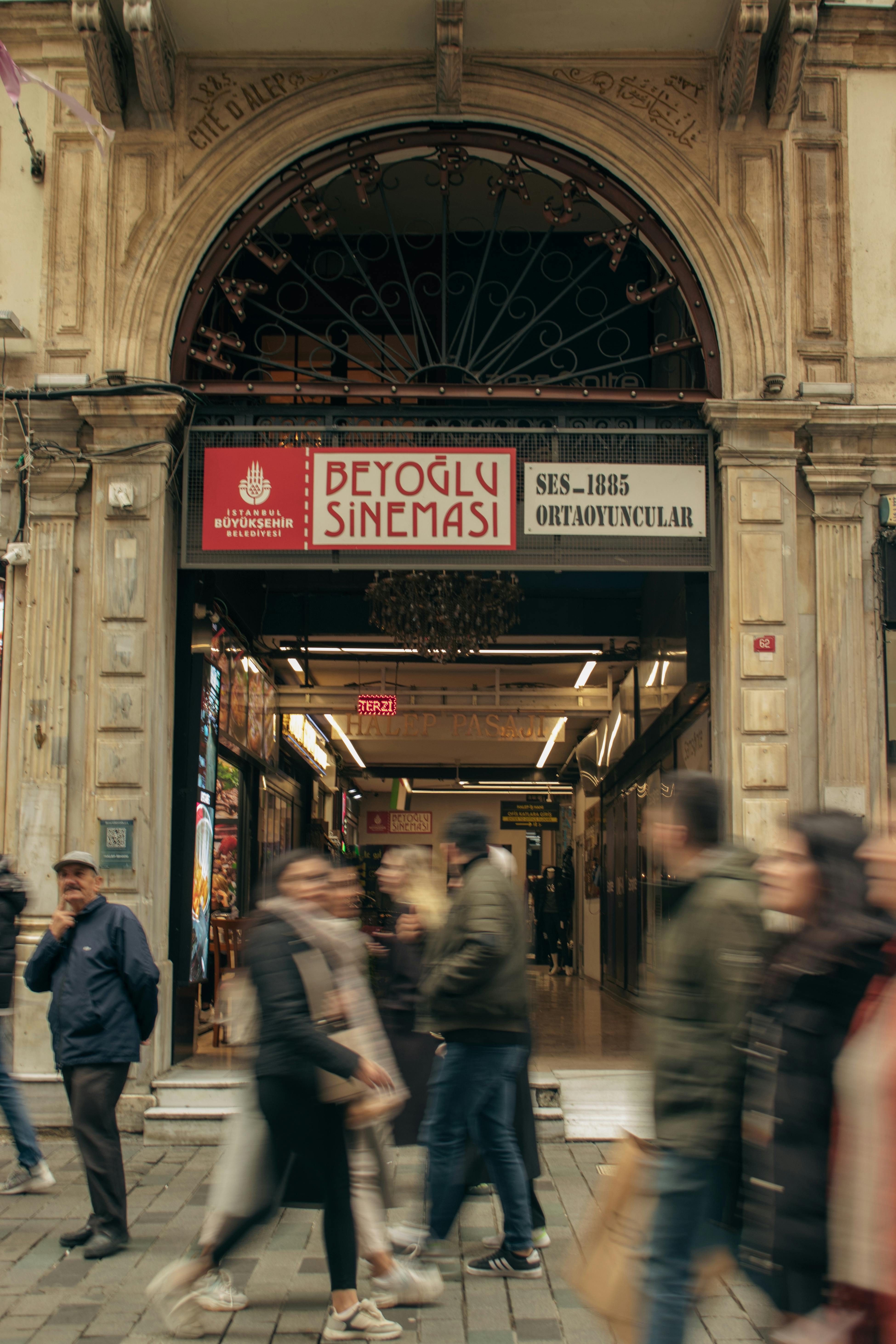 People Walkin by Beyoglu Cinema in Istanbul · Free Stock Photo