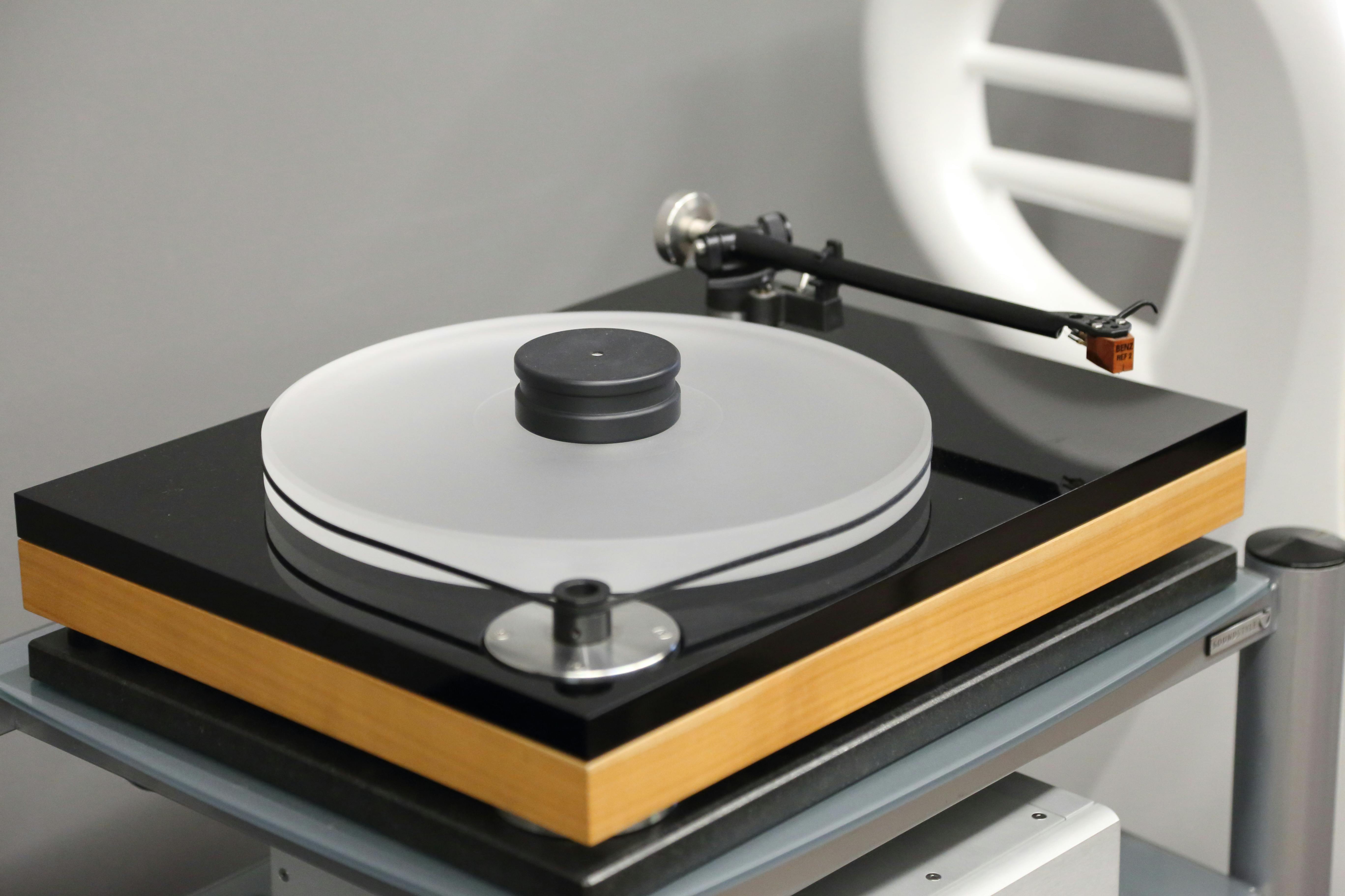 Close-up of Modern Vinyl Player · Free Stock Photo