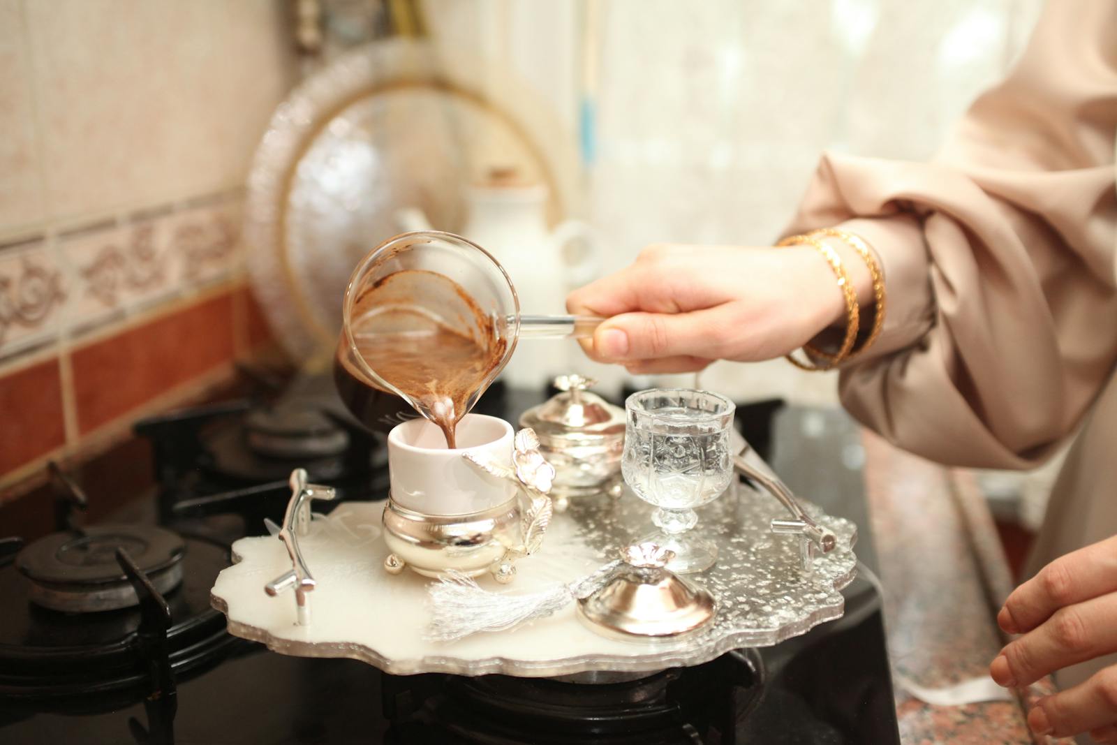 Pouring Photos, Download The BEST Free Pouring Stock Photos & HD Images