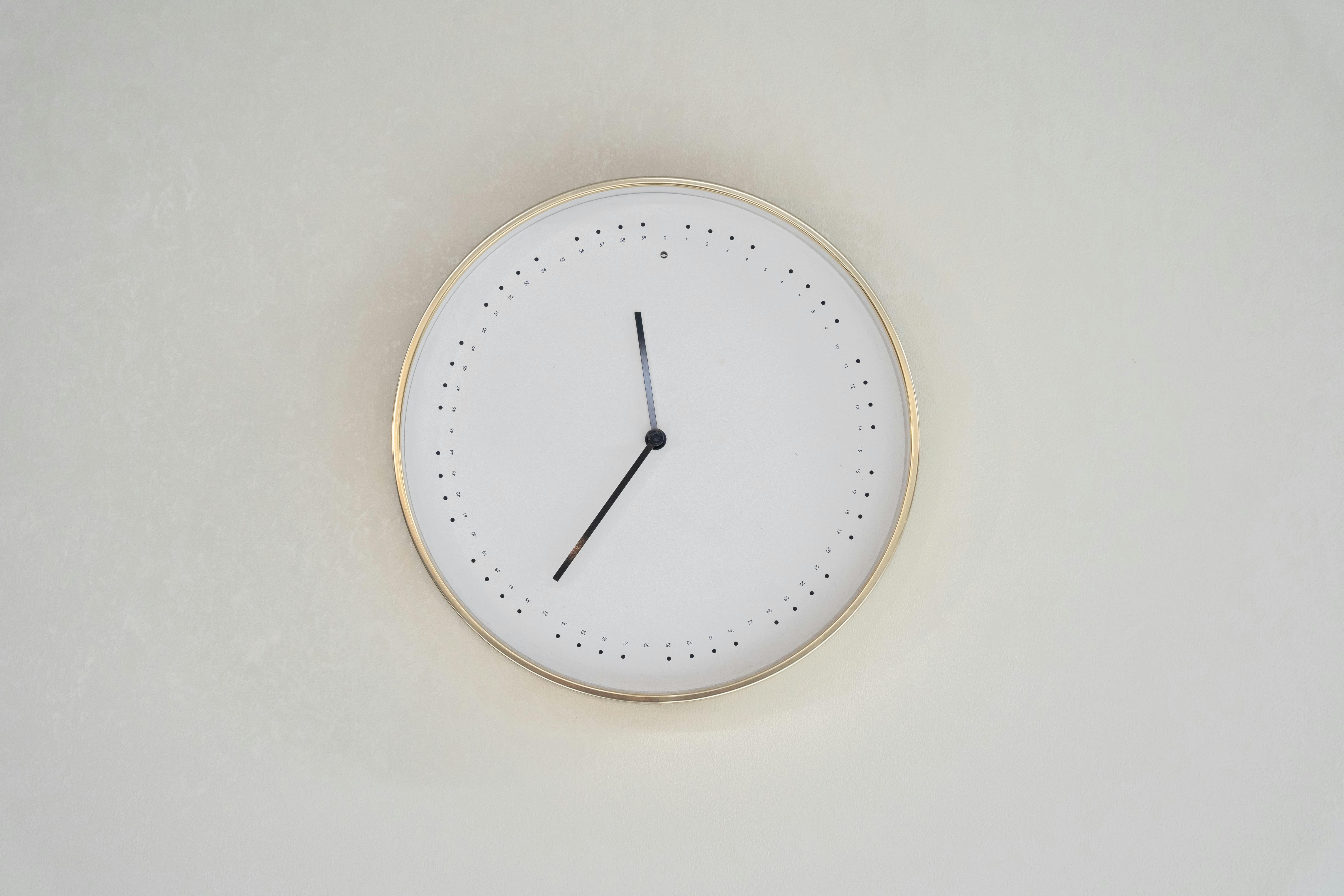 Silver Round Wall Clock Mounted on Wall · Free Stock Photo