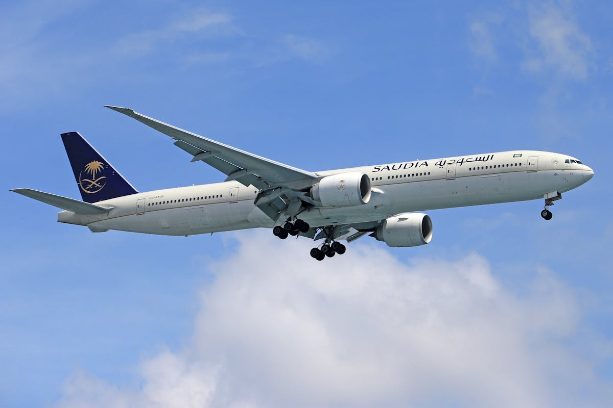 Saudi Airlines Plane Photos, Download The BEST Free Saudi Airlines ...