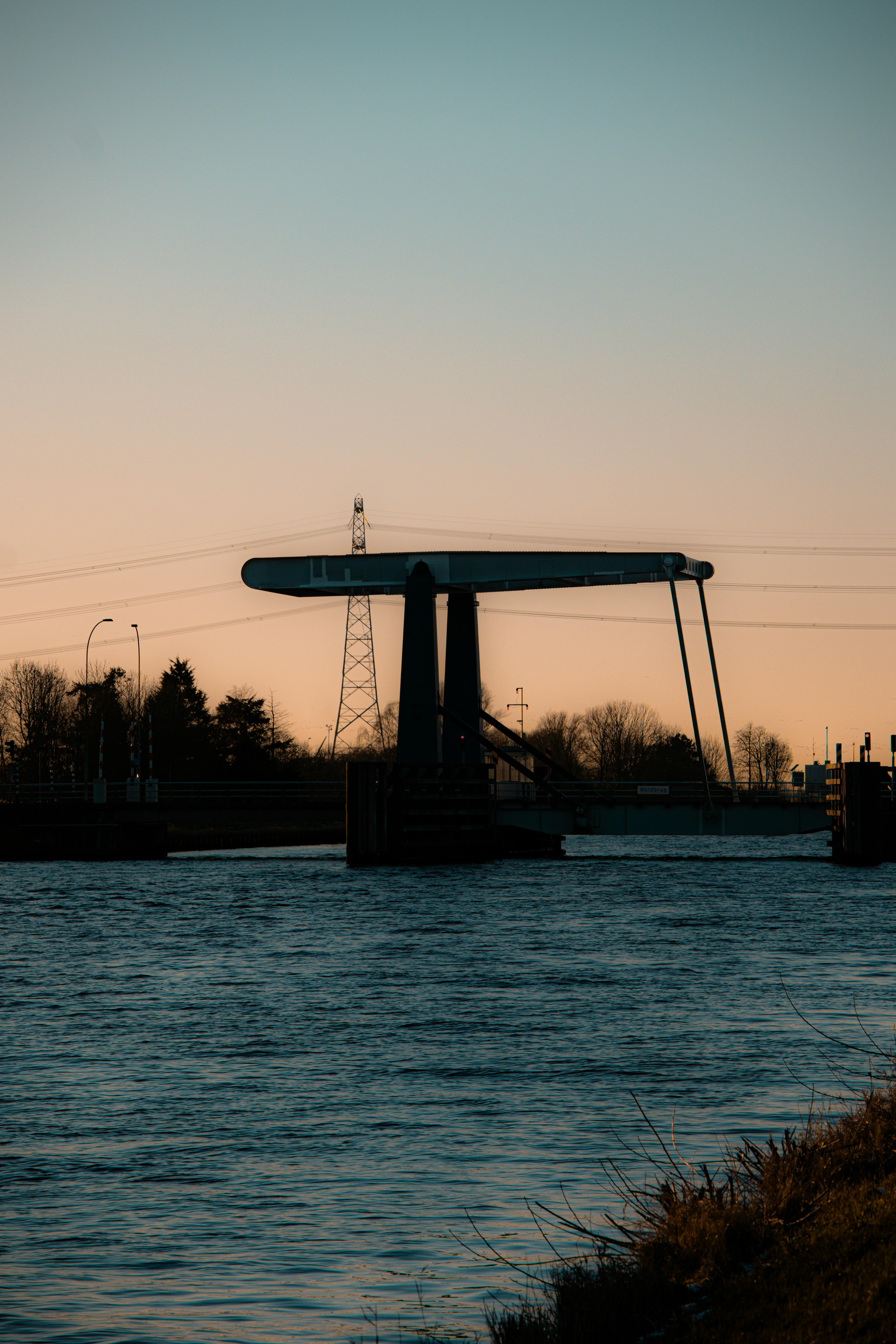 Drawbridge at the River · Free Stock Photo