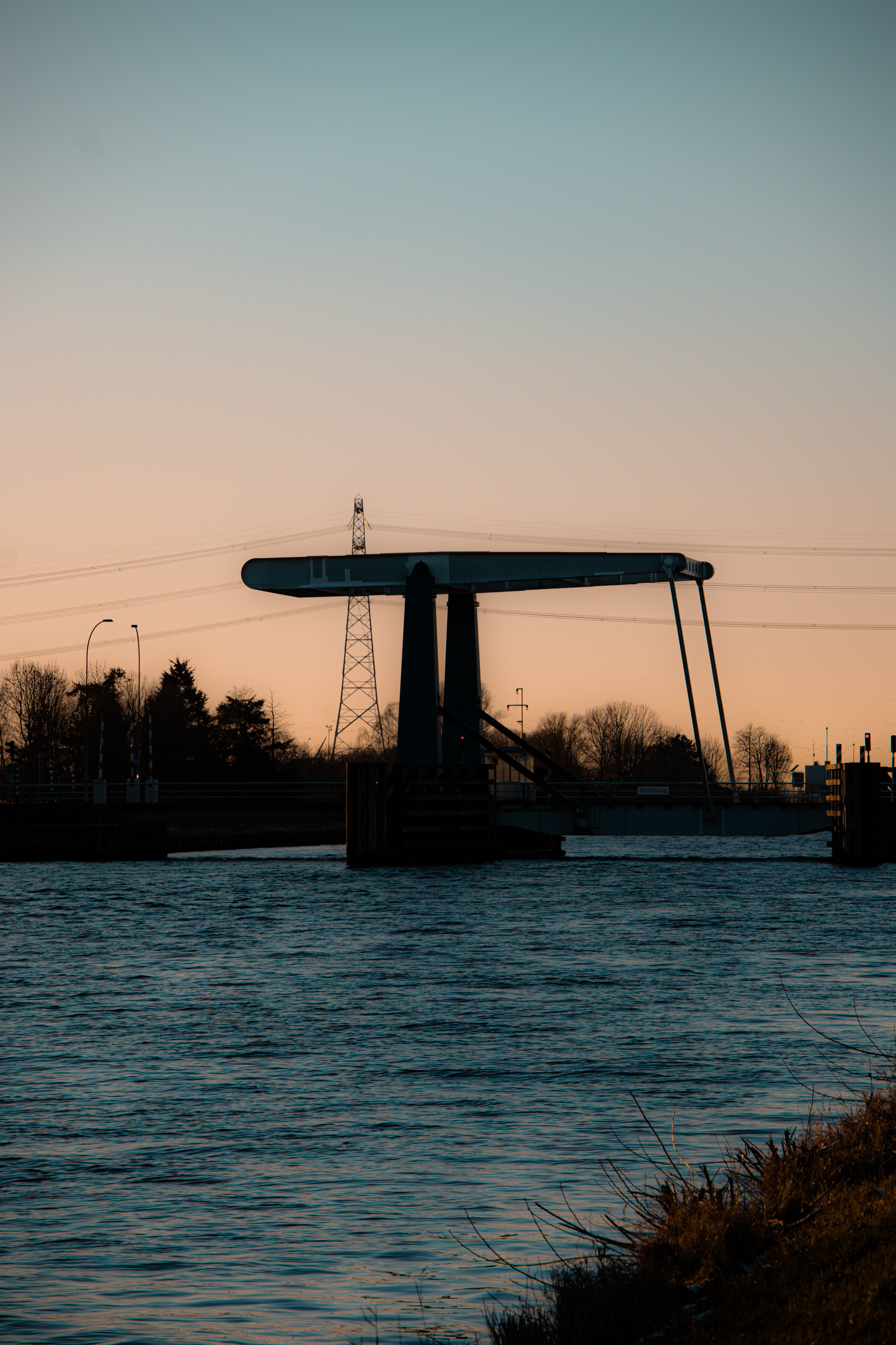 Drawbridge at the River · Free Stock Photo