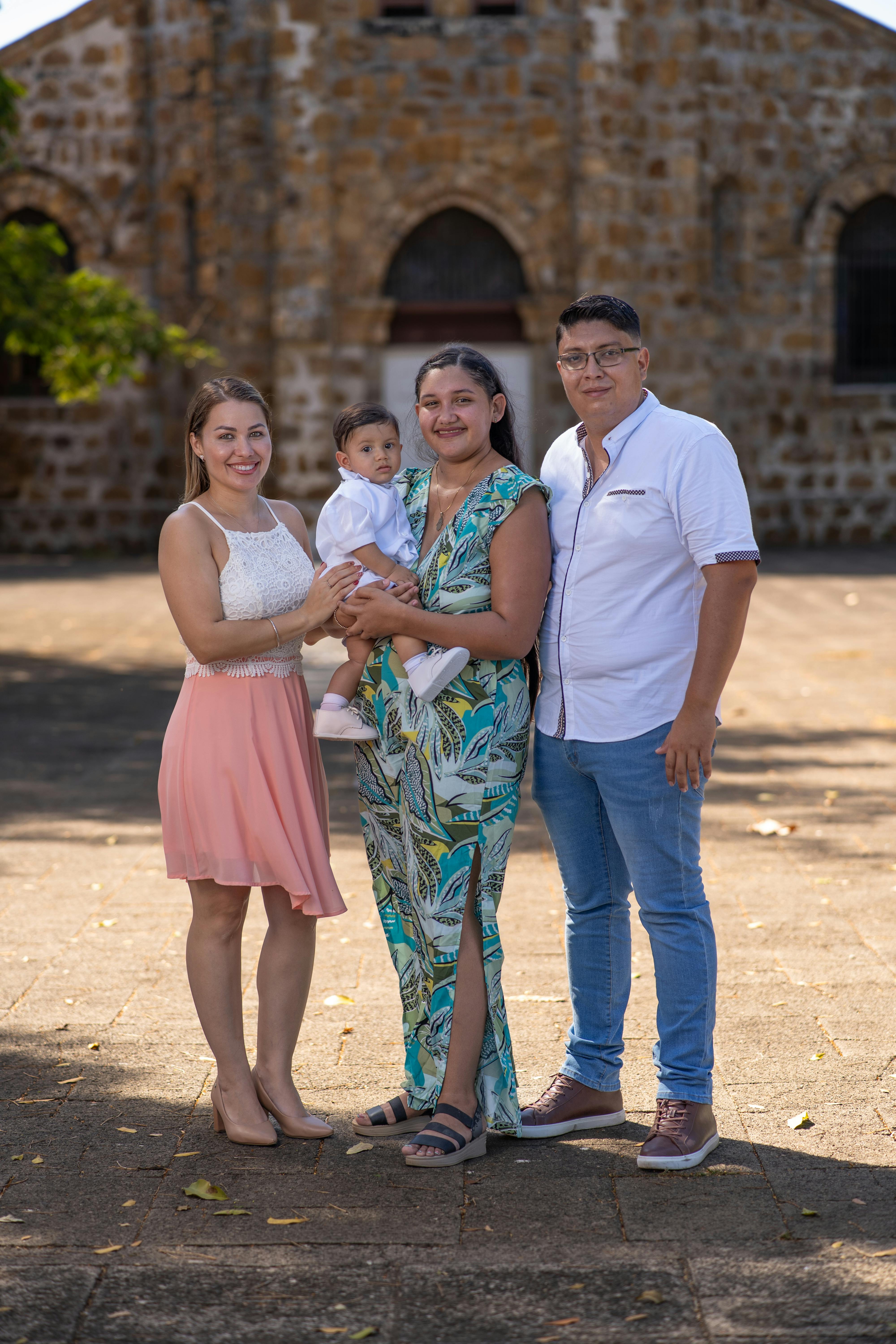 Korean Family Photos, Download The BEST Free Korean Family Stock Photos ...