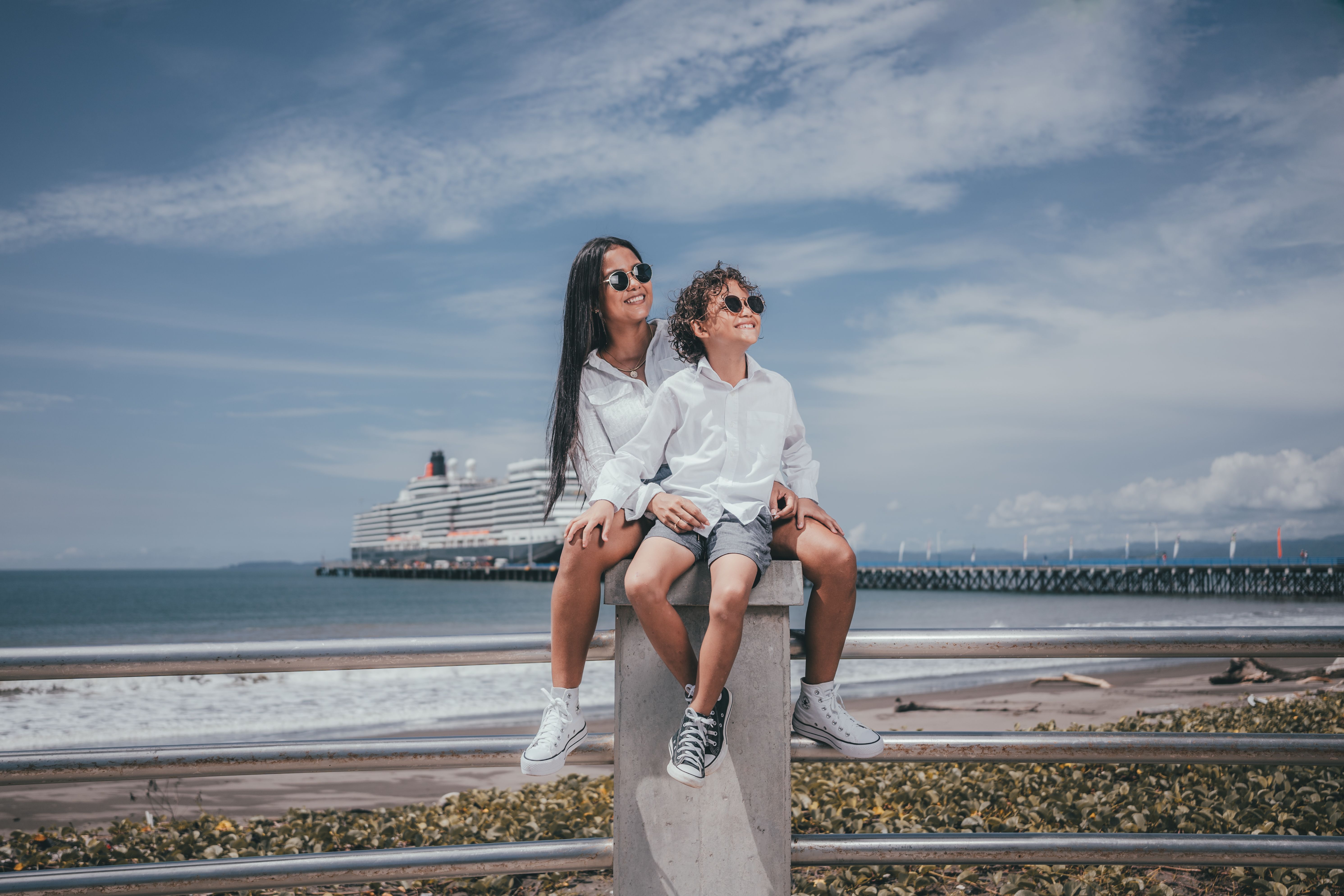 Foto de stock gratuita sobre barco, chaval, costa, divertido, feliz ...