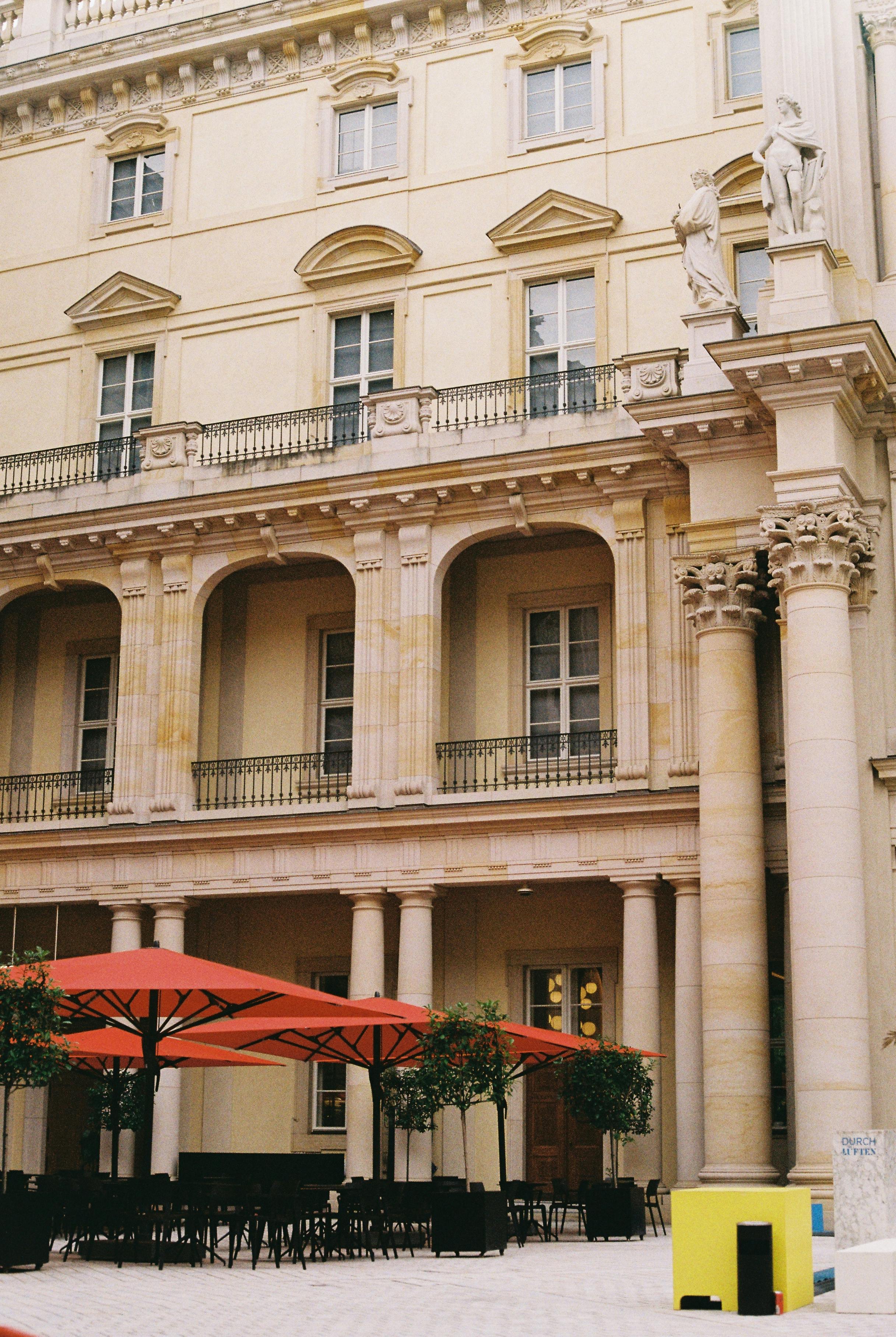 Foto de stock gratuita sobre berlín, cafetería, edificio, fachada ...