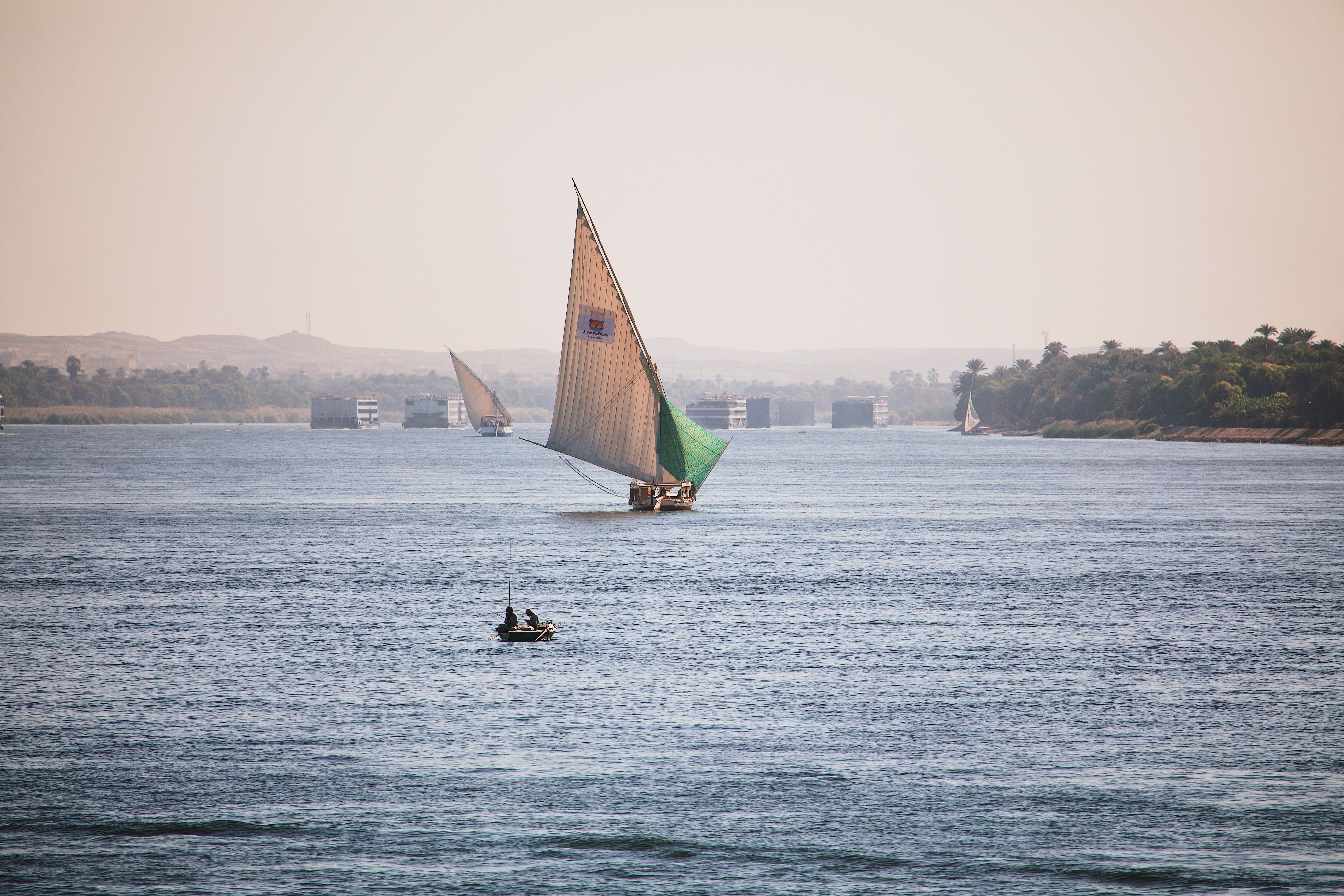 Canal Rando Photos, Download The BEST Free Canal Rando Stock Photos ...