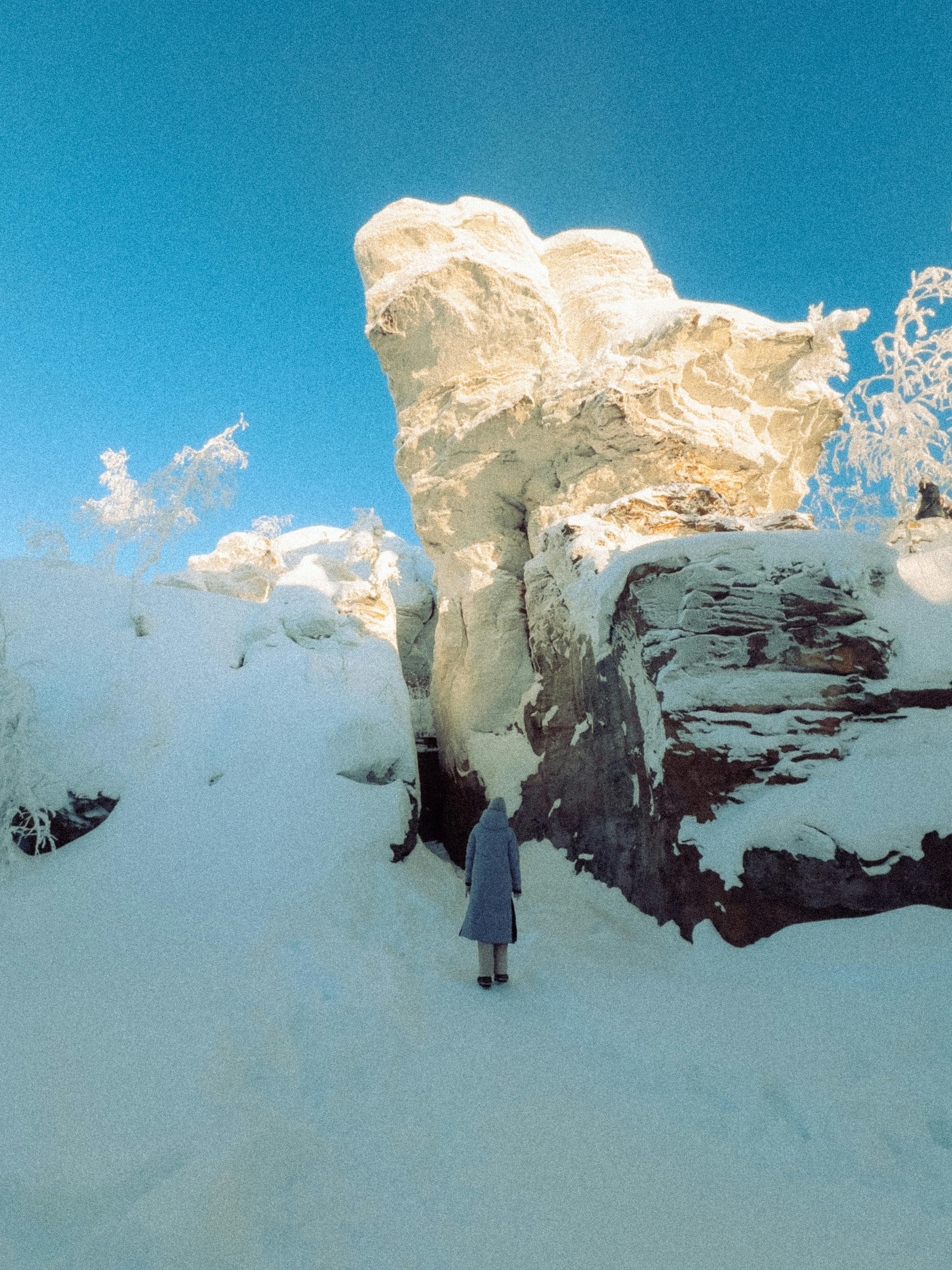 Rock Formations in Snow · Free Stock Photo