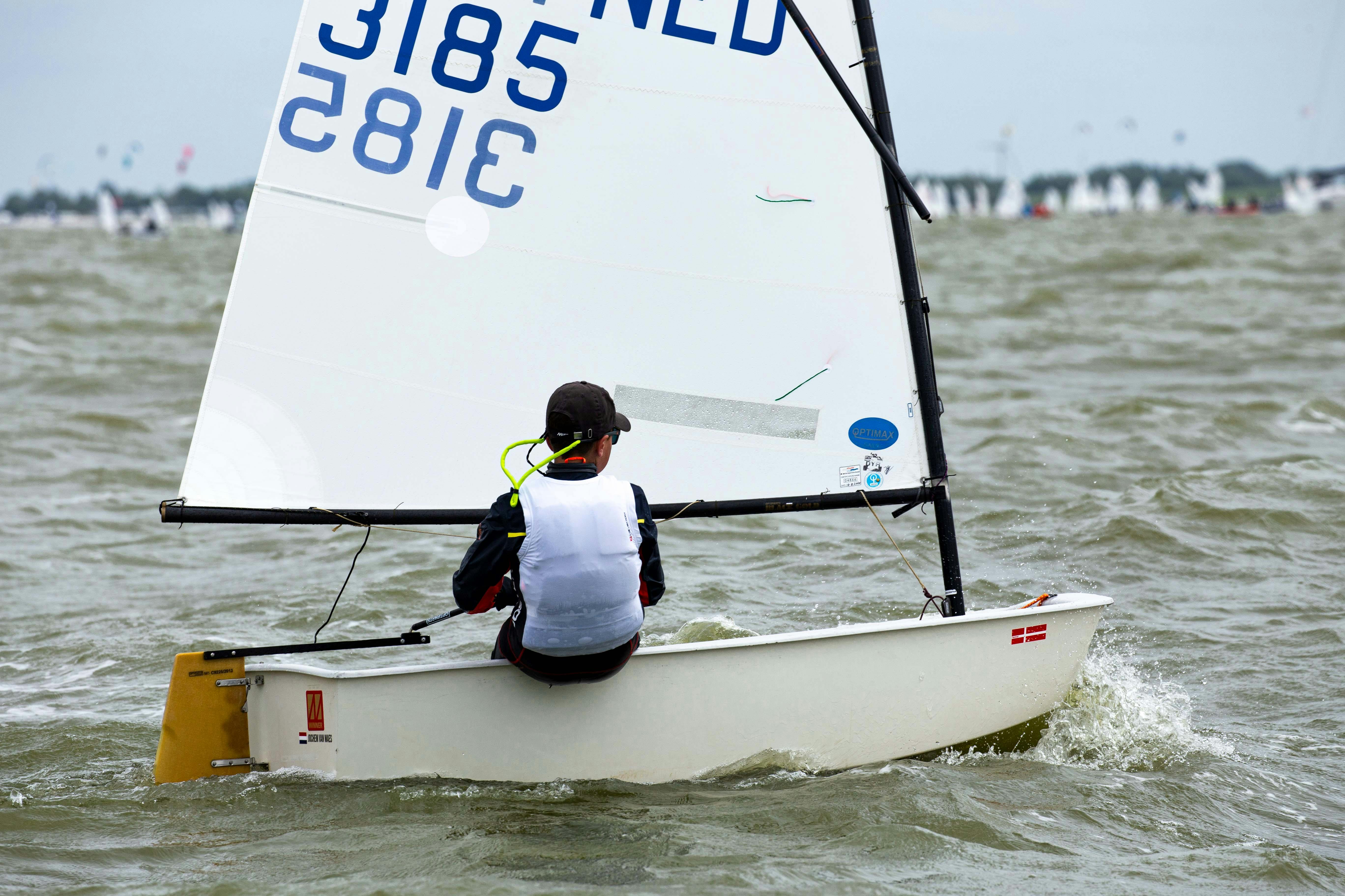 Skillful Sailing Photos, Download The BEST Free Skillful Sailing Stock ...