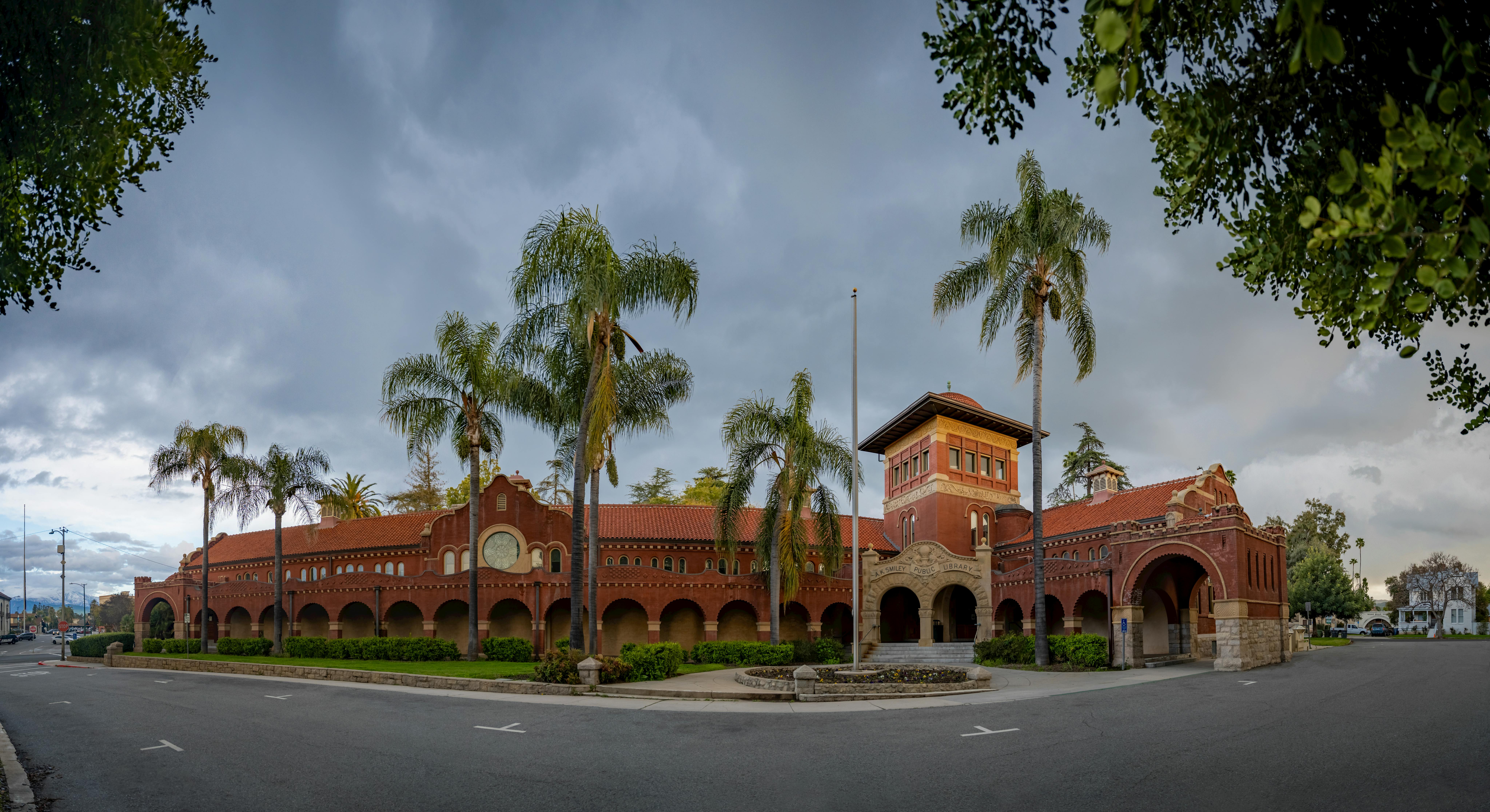 Panorama of A K Smiley Public Library Building, Redlands, USA · Free ...