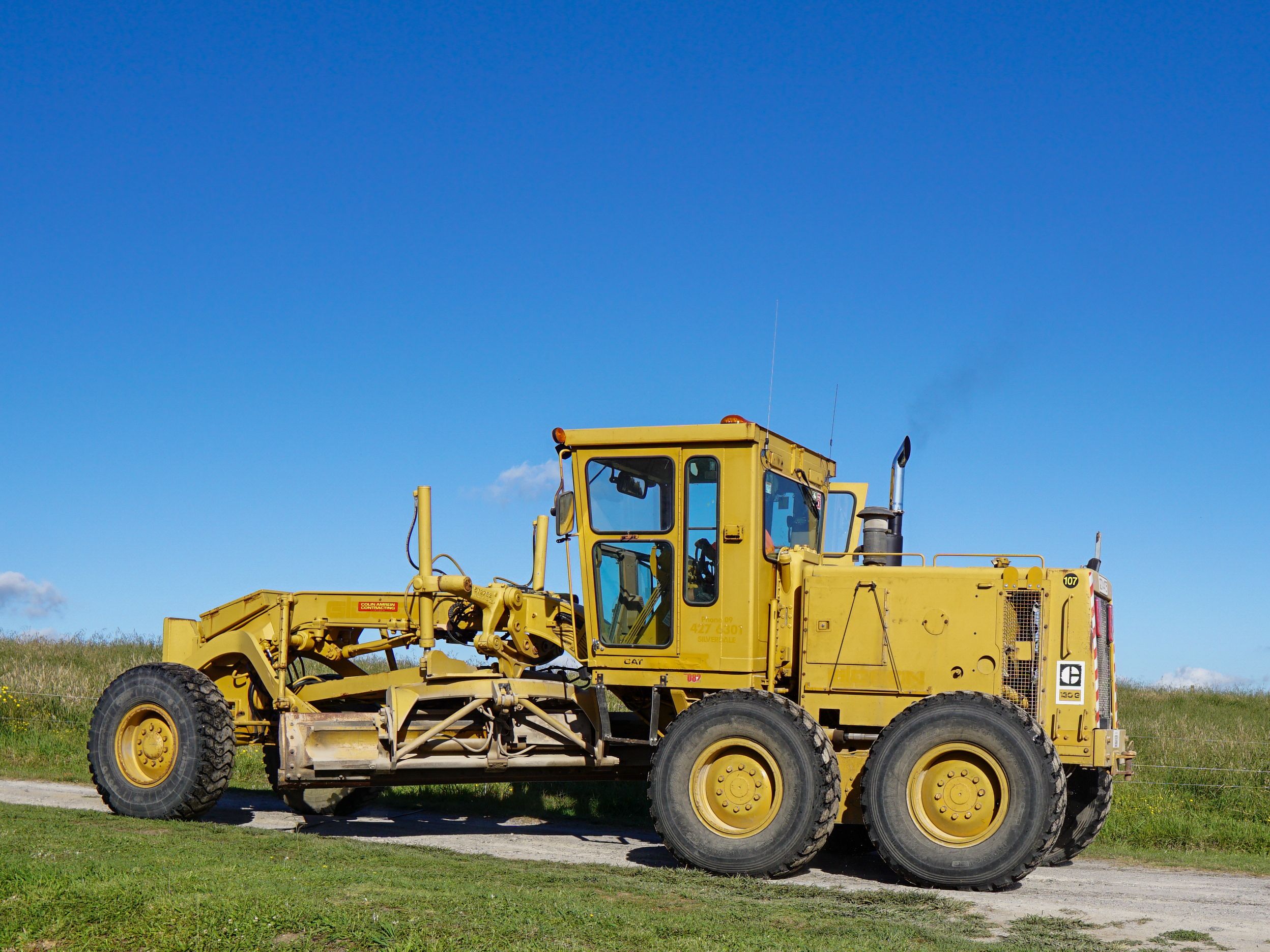 Grader in Countryside · Free Stock Photo