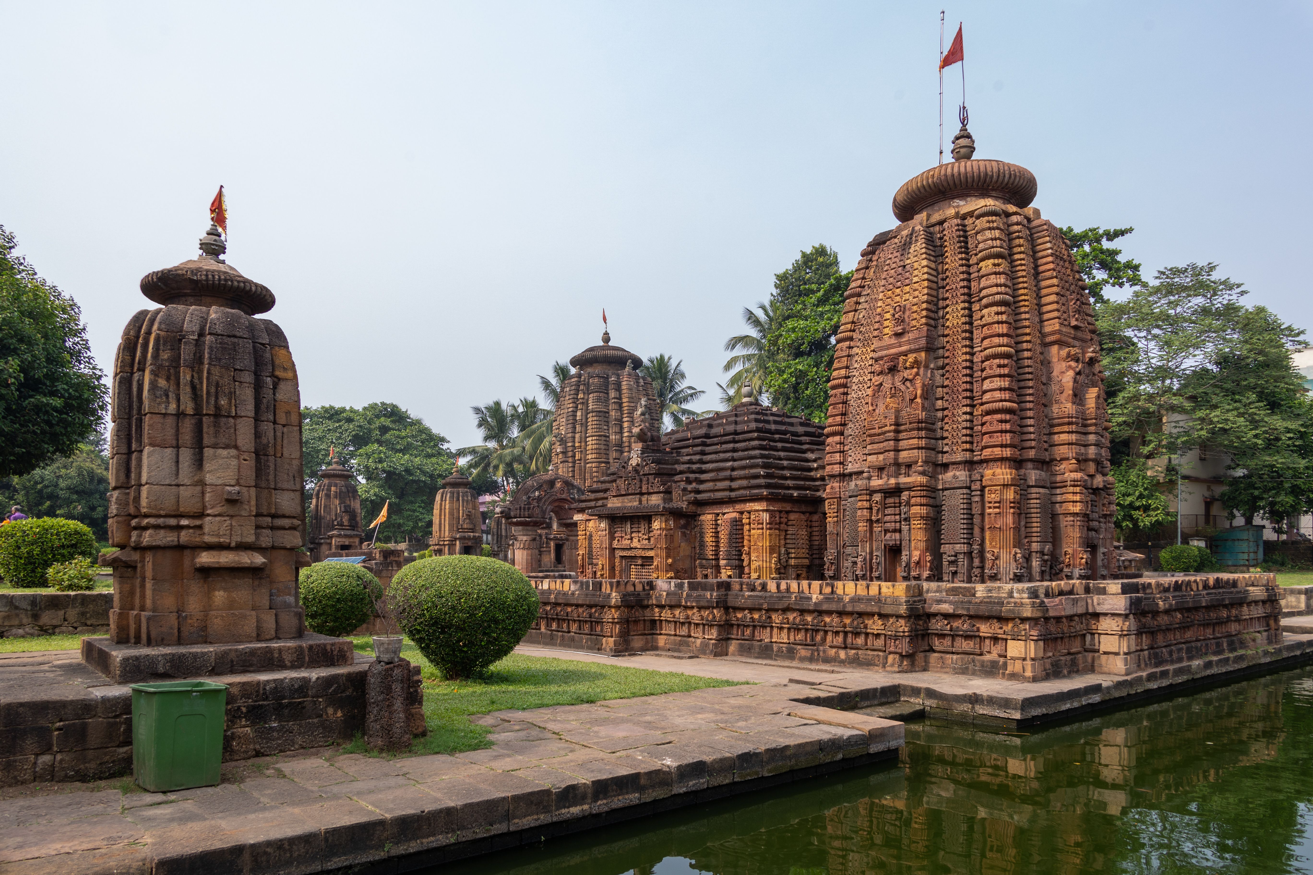 Facade of ancient Hindu temple with ornamental decor · Free Stock Photo