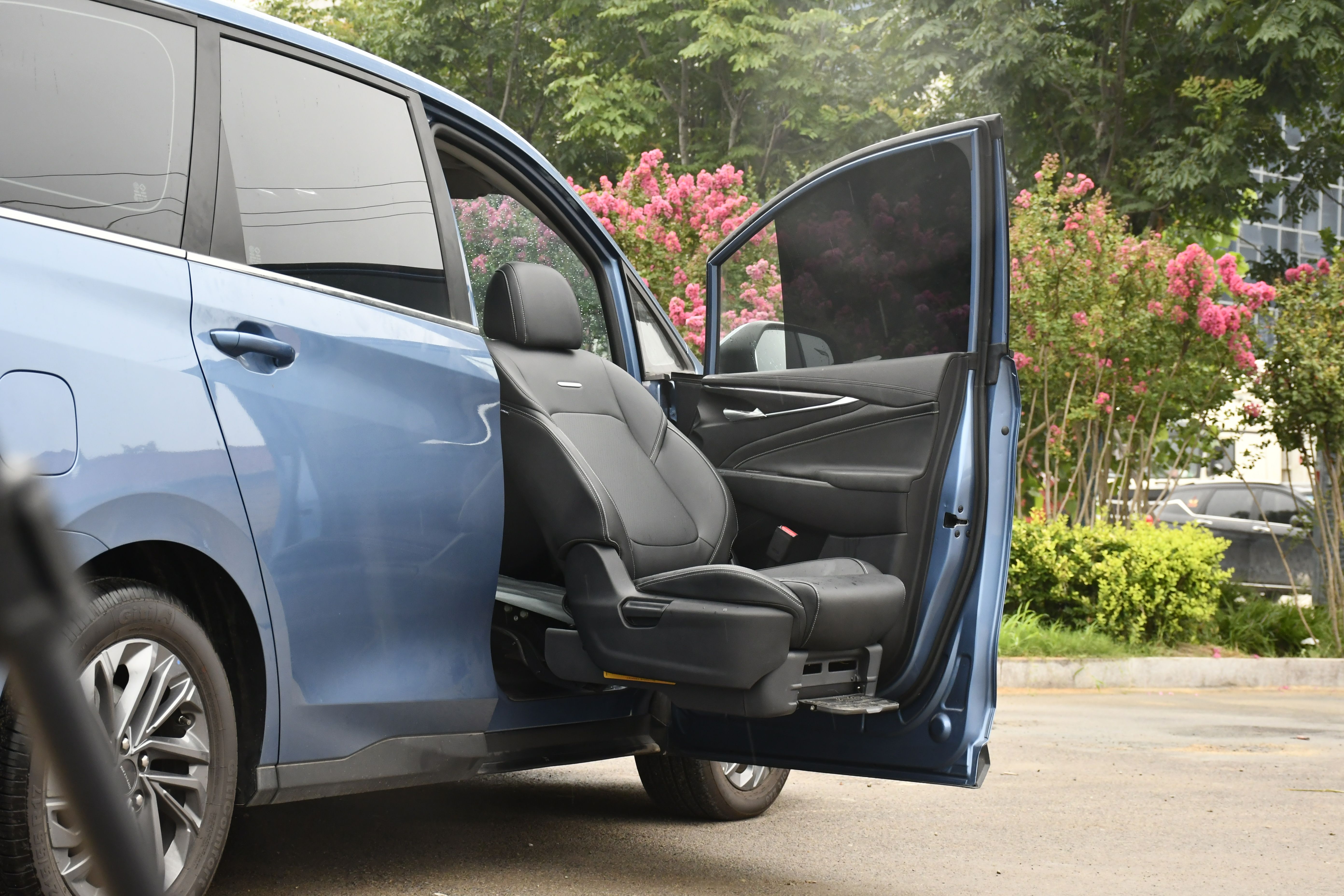 MingAo WelfareCar - Photography