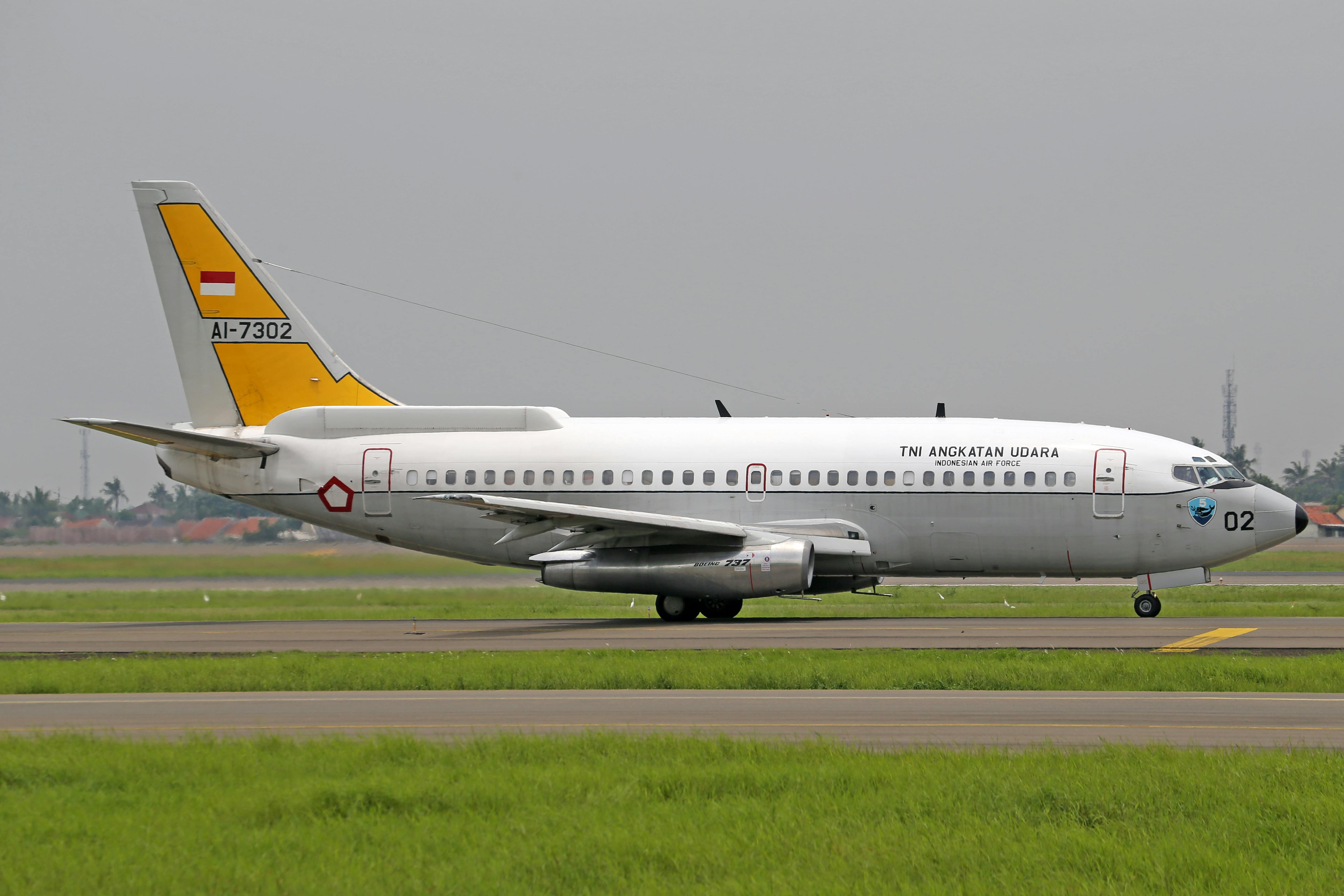 Foto de stock gratuita sobre aeronave, aeropuerto, ai 7301, avión ...