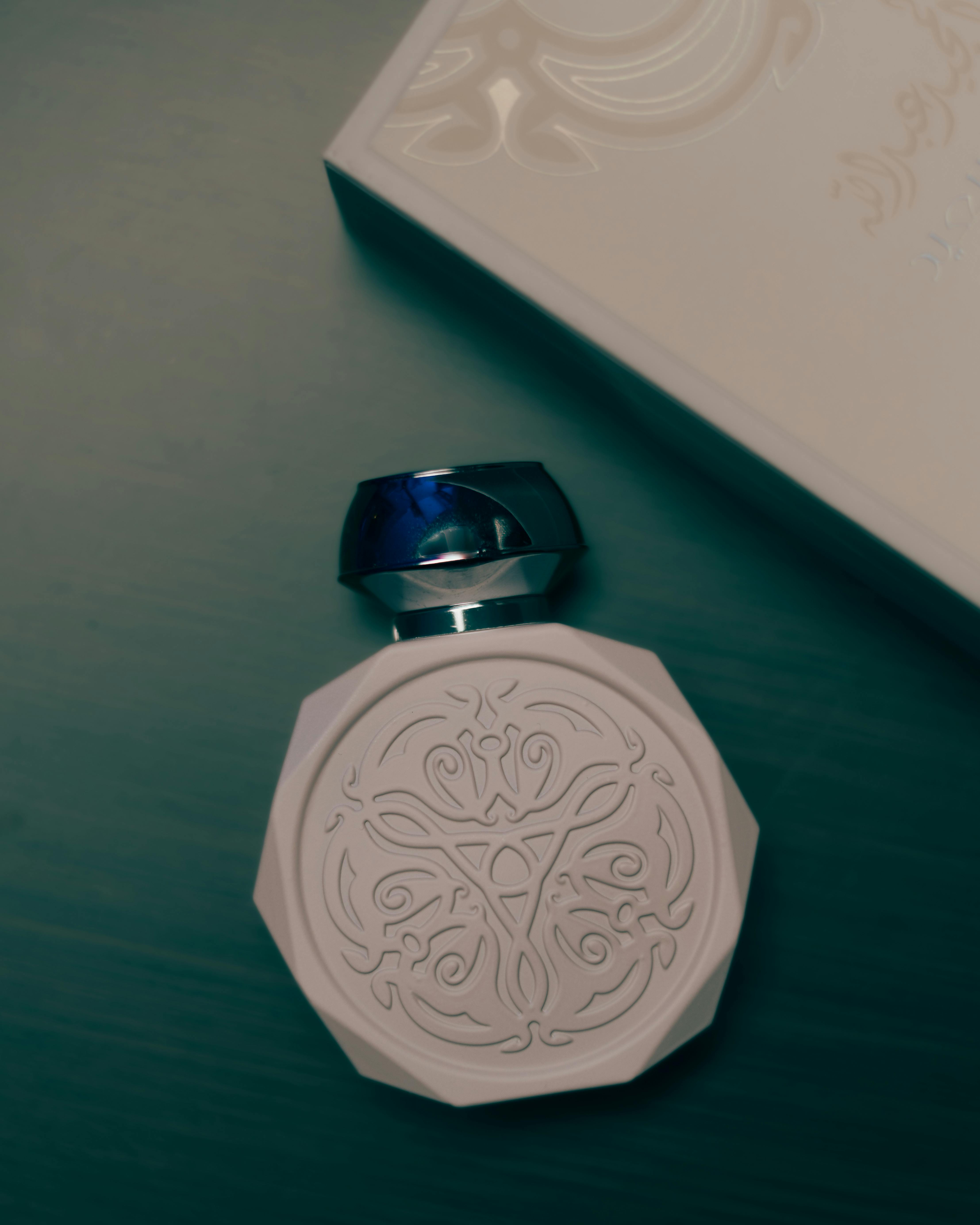 Mystery Box Photos, Download The BEST Free Mystery Box Stock Photos ...