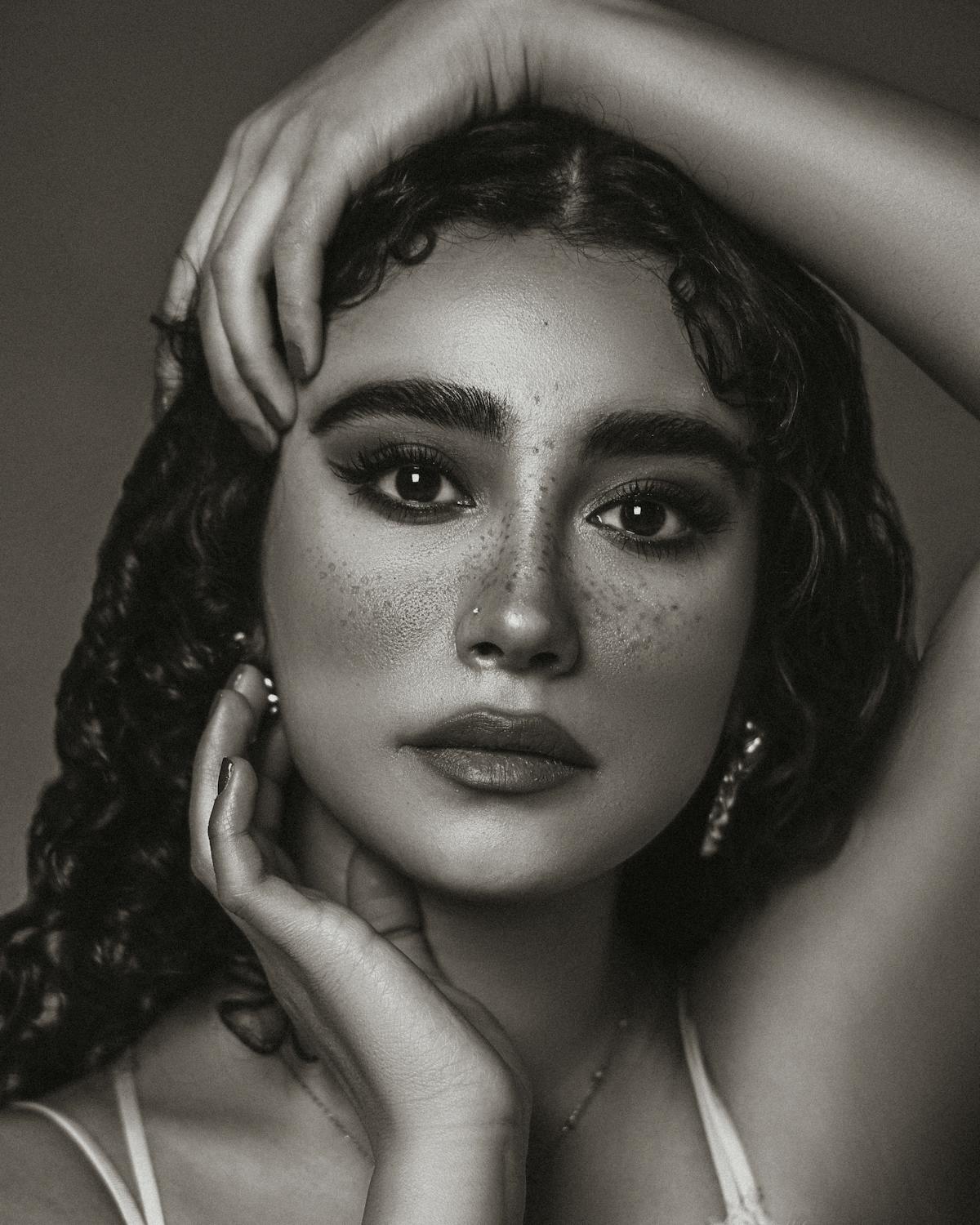 Face Young Photos, Download The BEST Free Face Young Stock Photos & HD ...