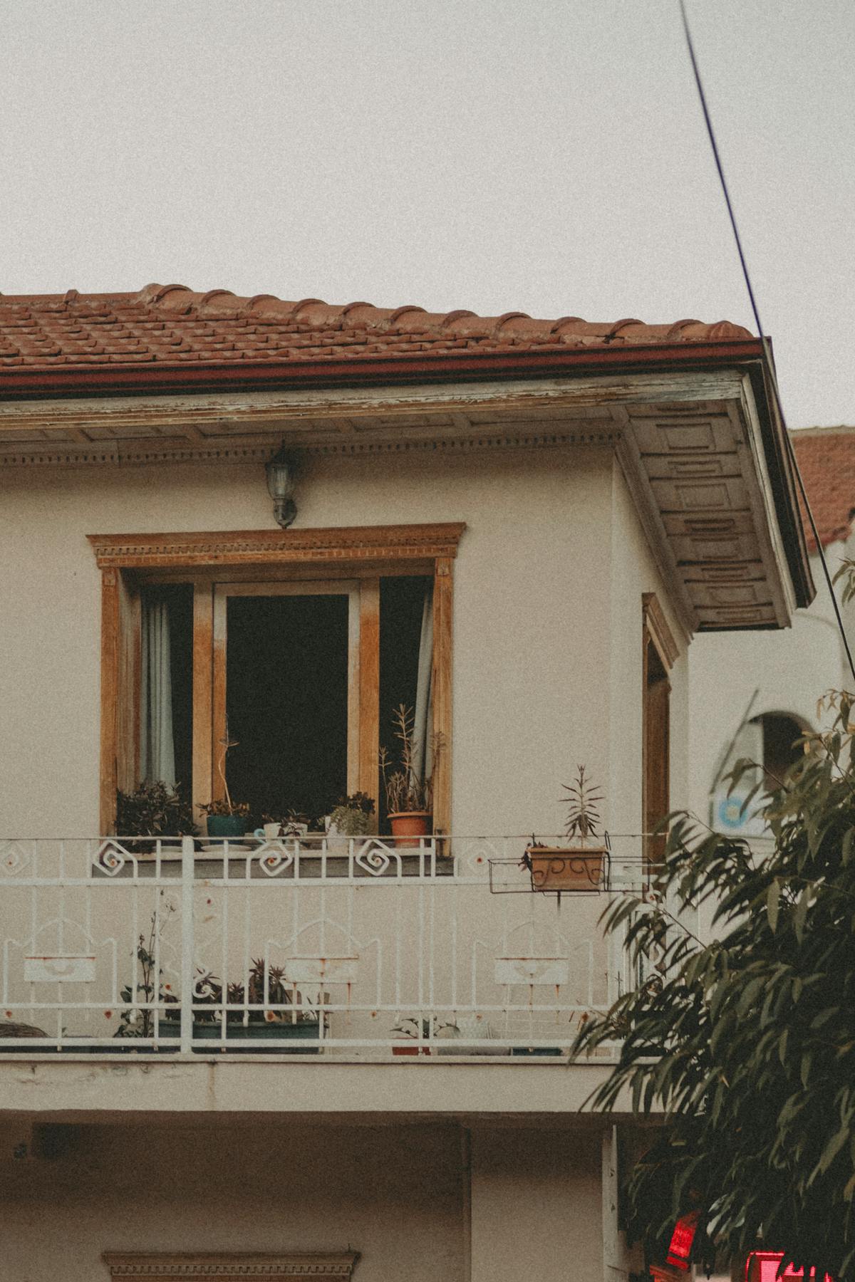 Building Front Photos, Download The BEST Free Building Front Stock ...