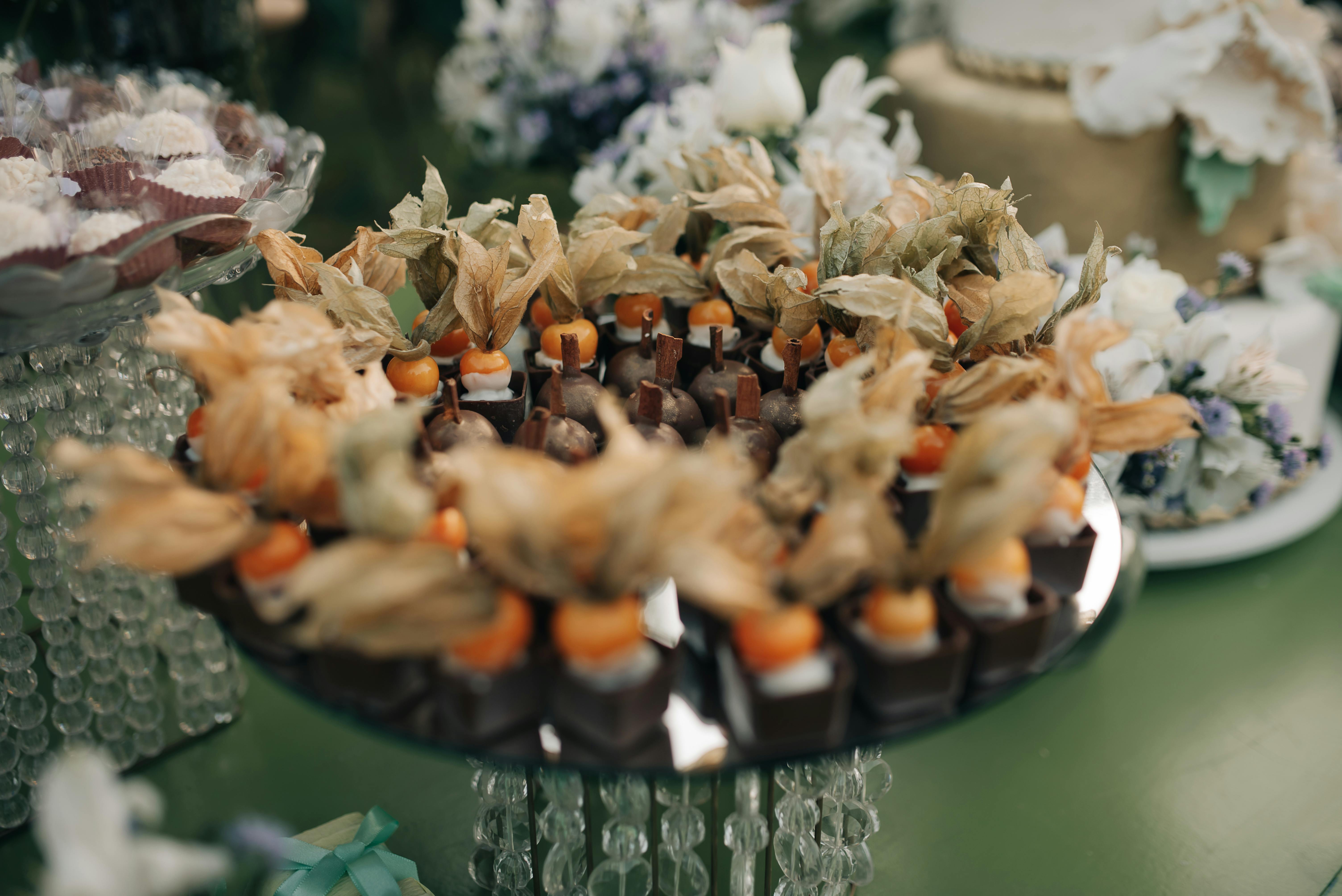 Choice of Wedding Refreshments · Free Stock Photo