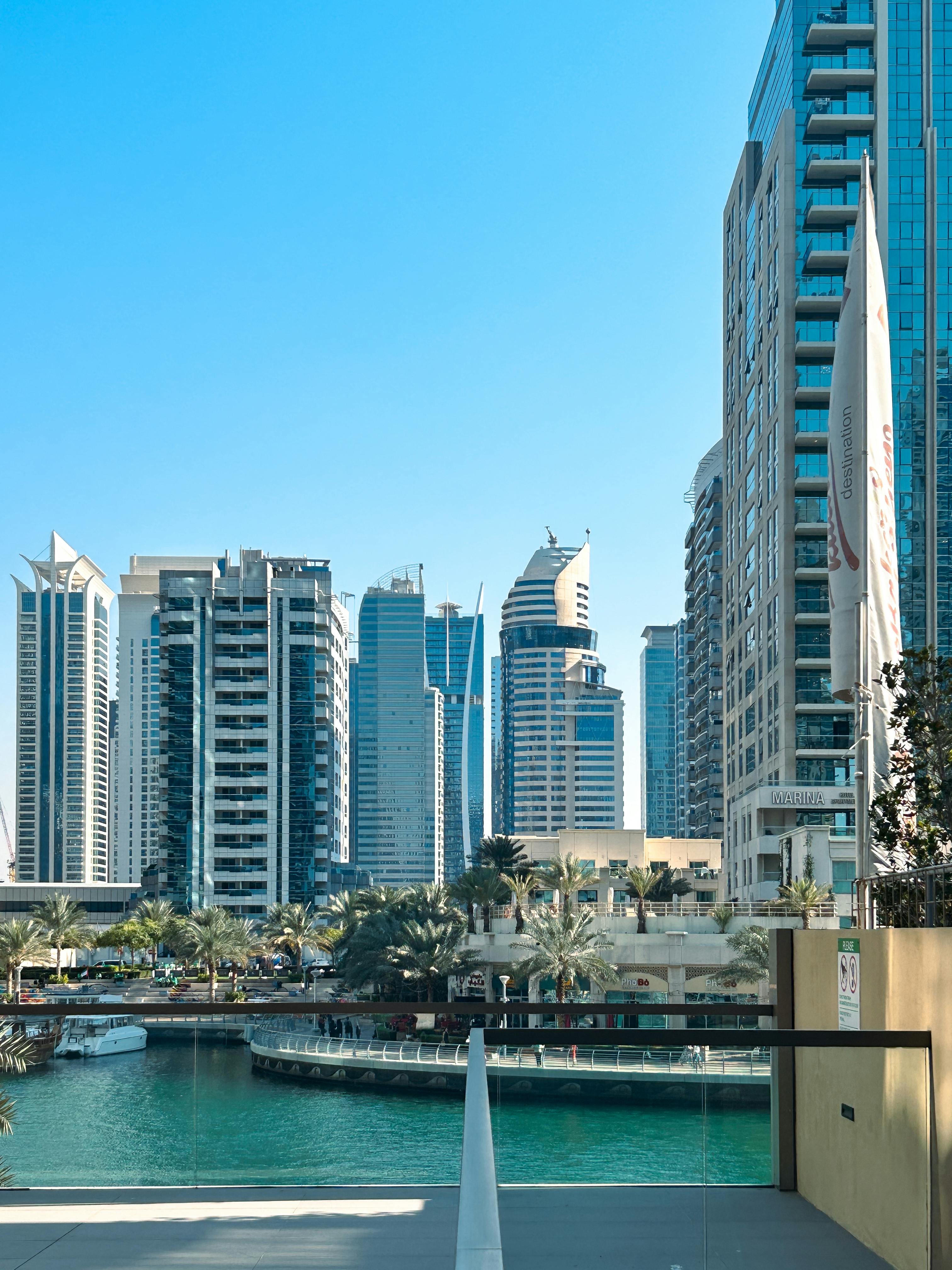 Sea Coast of Dubai · Free Stock Photo