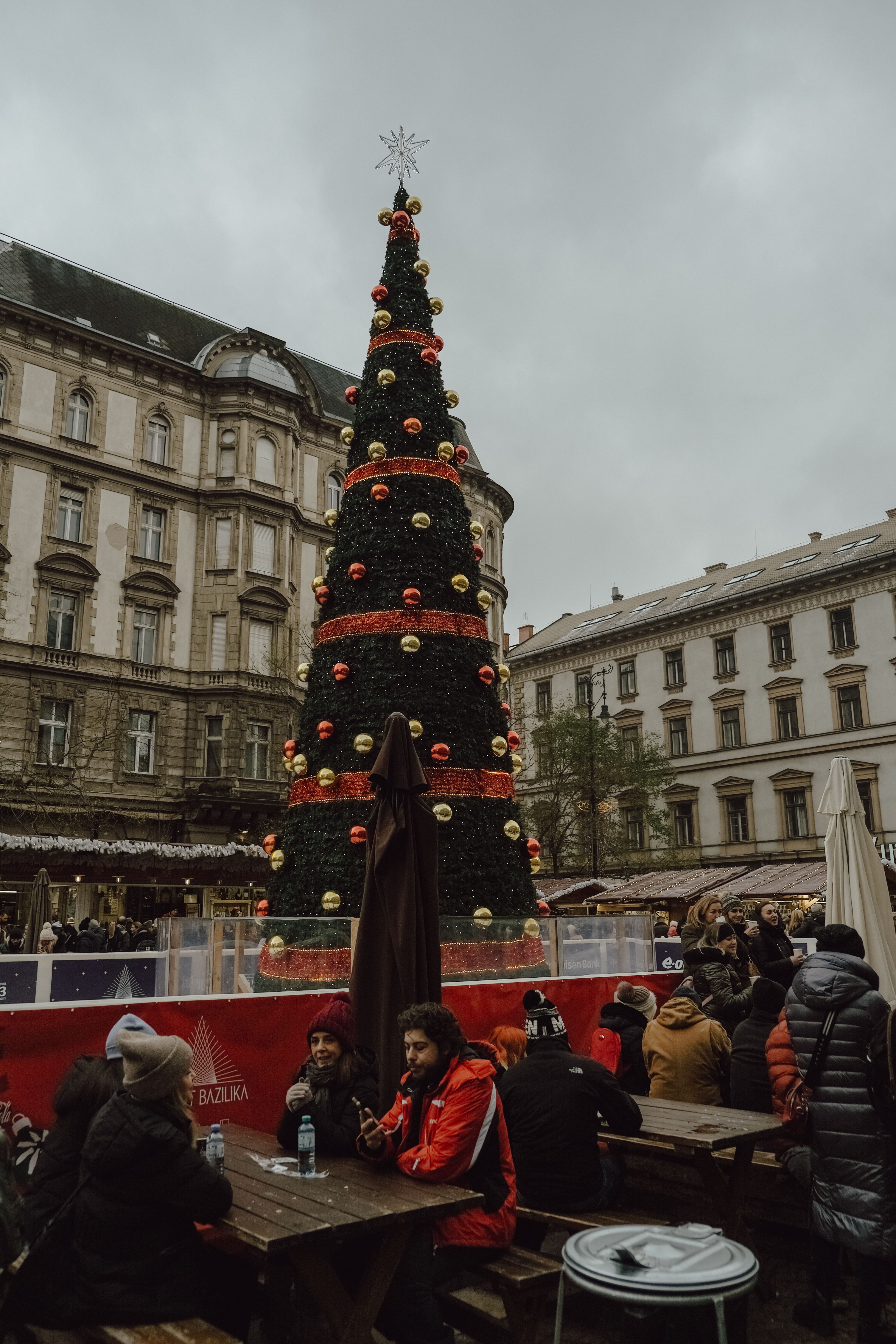 Christmas Tree in Budapest, Hungary · Free Stock Photo