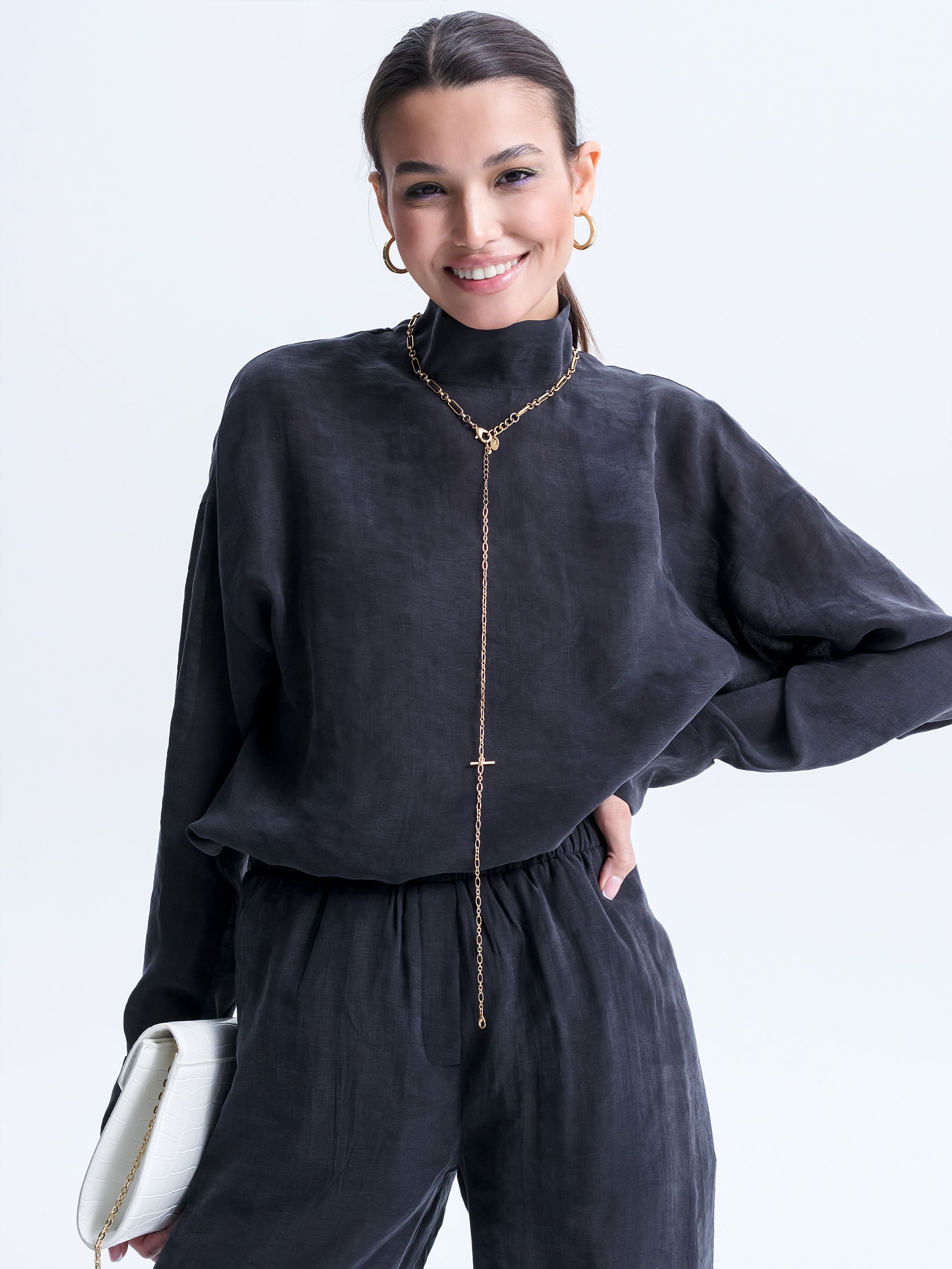 Woman Wearing Gold Chain Bib Necklace · Free Stock Photo