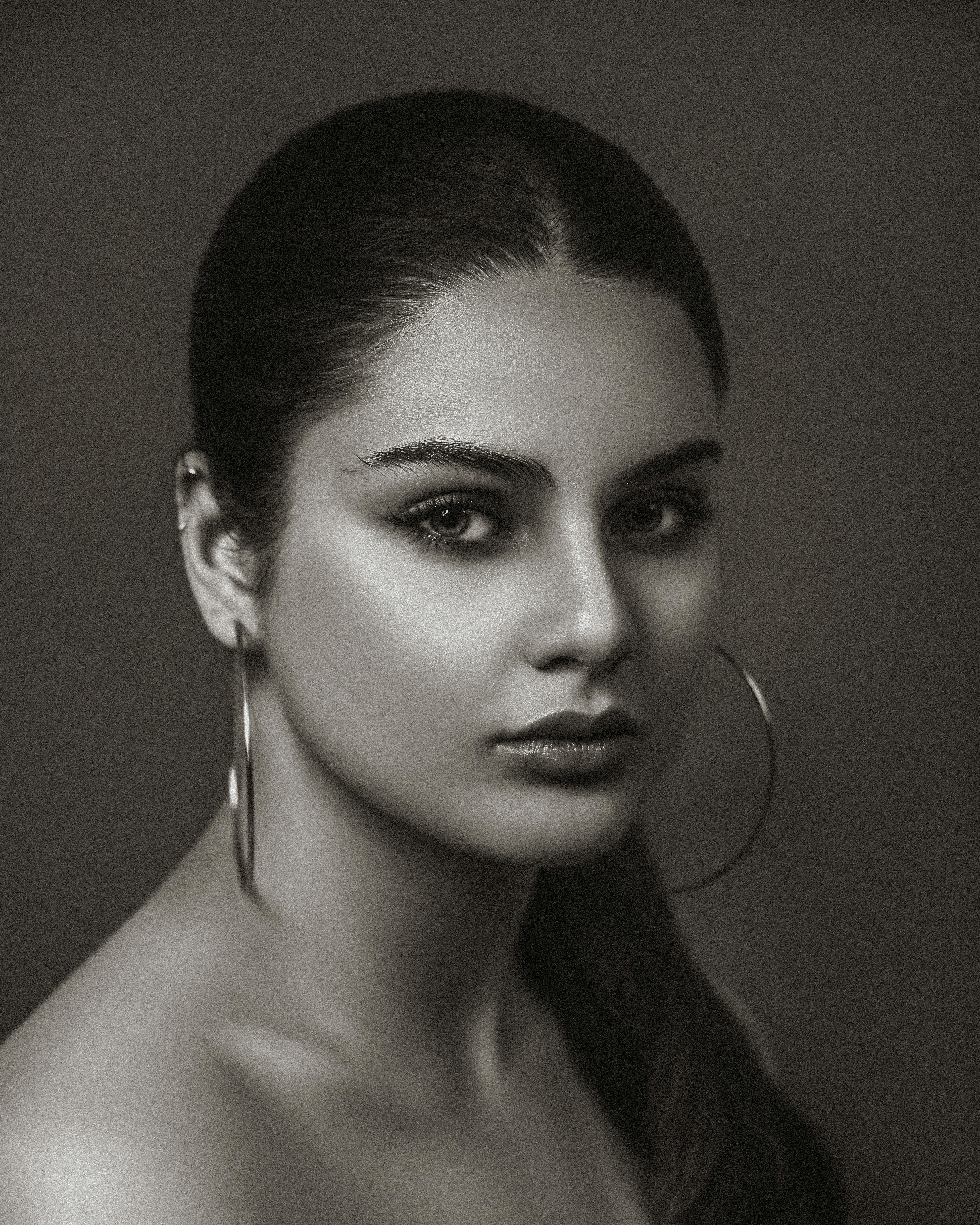 Portrait of a Natural Woman Outdoors · Free Stock Photo