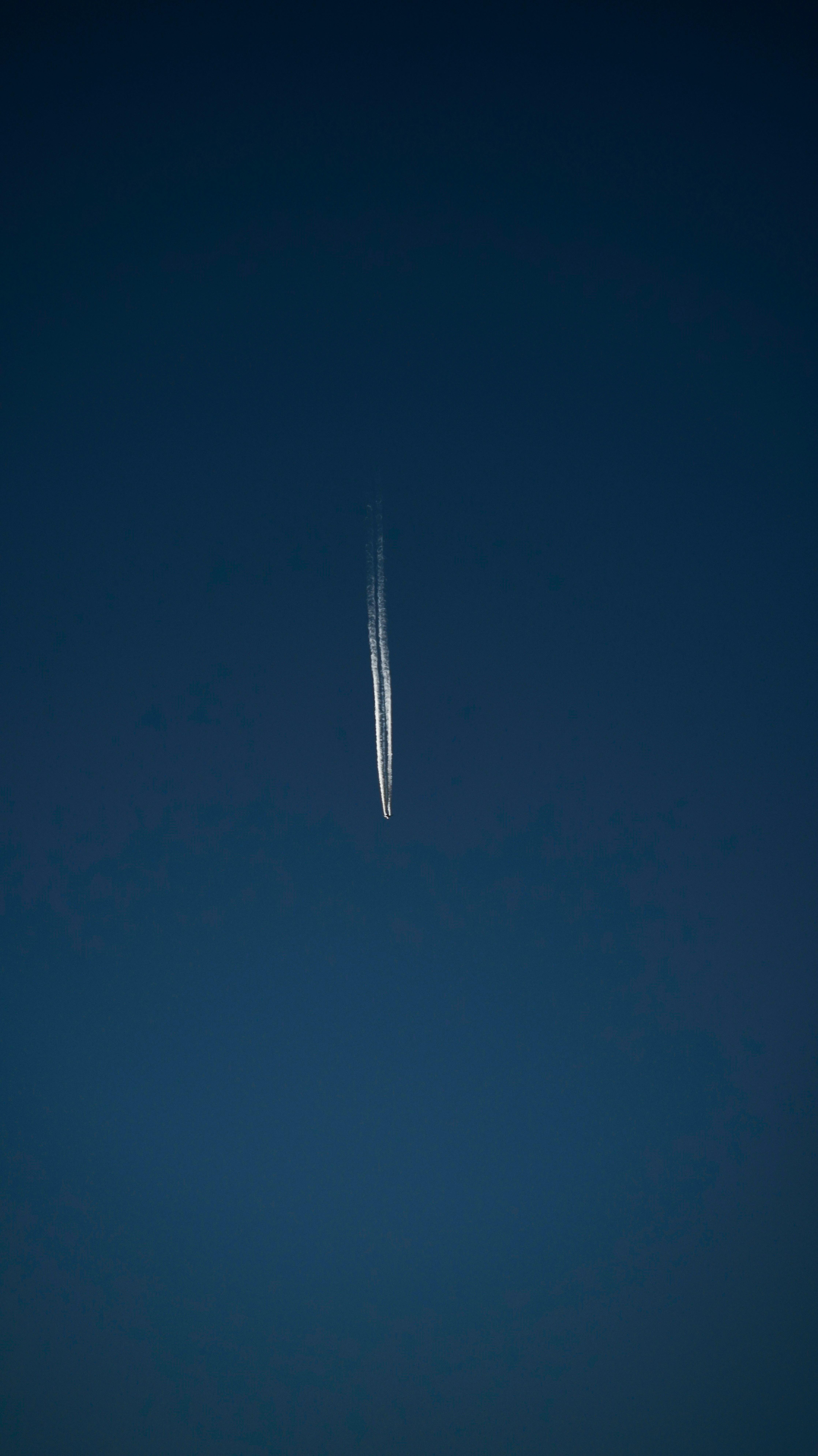 Contrail on Clear Sky · Free Stock Photo