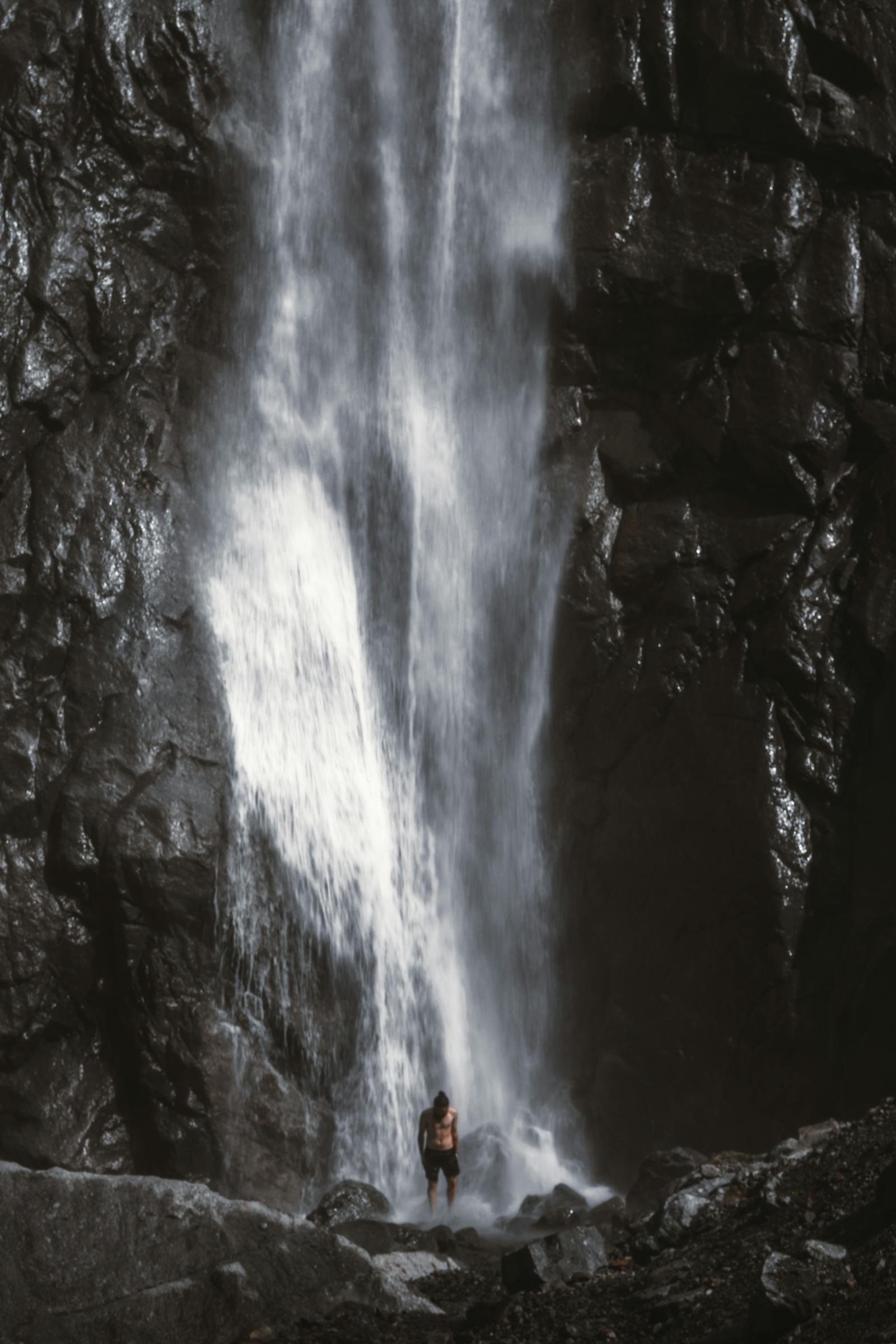 Standing Waterfall Photos, Download The BEST Free Standing Waterfall ...