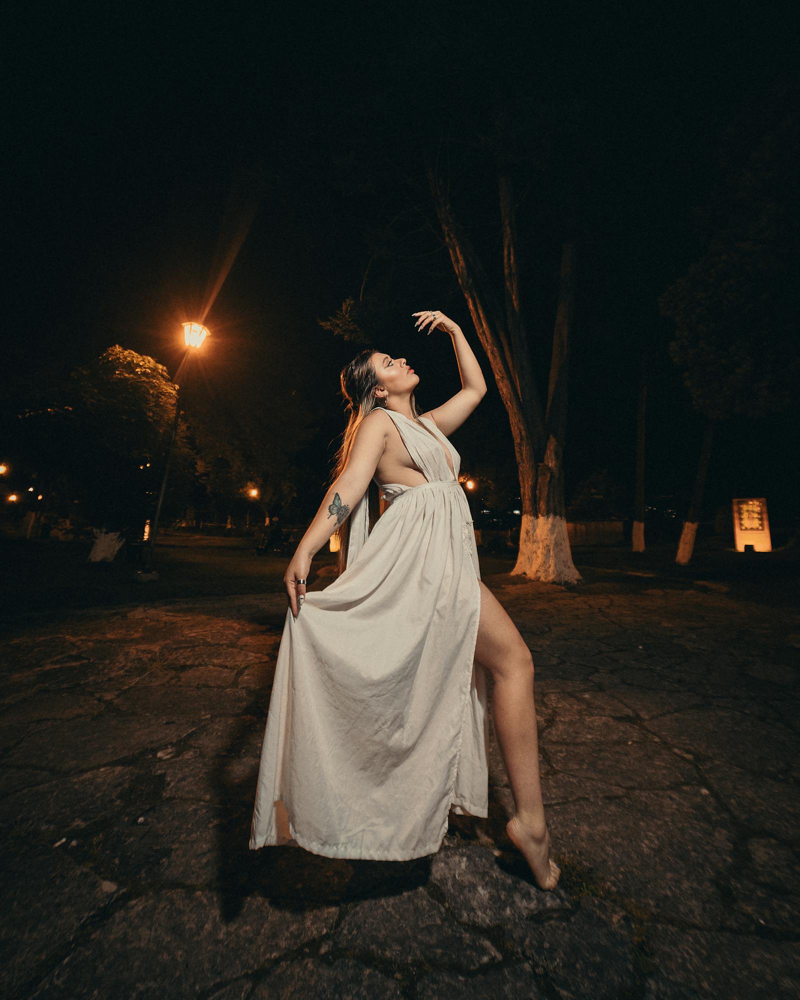 Warp Up Dress Photos, Download The BEST Free Warp Up Dress Stock Photos ...