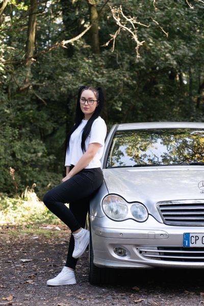 Car Girl Wallpapers Photos Download The Best Free Car Girl Wallpapers