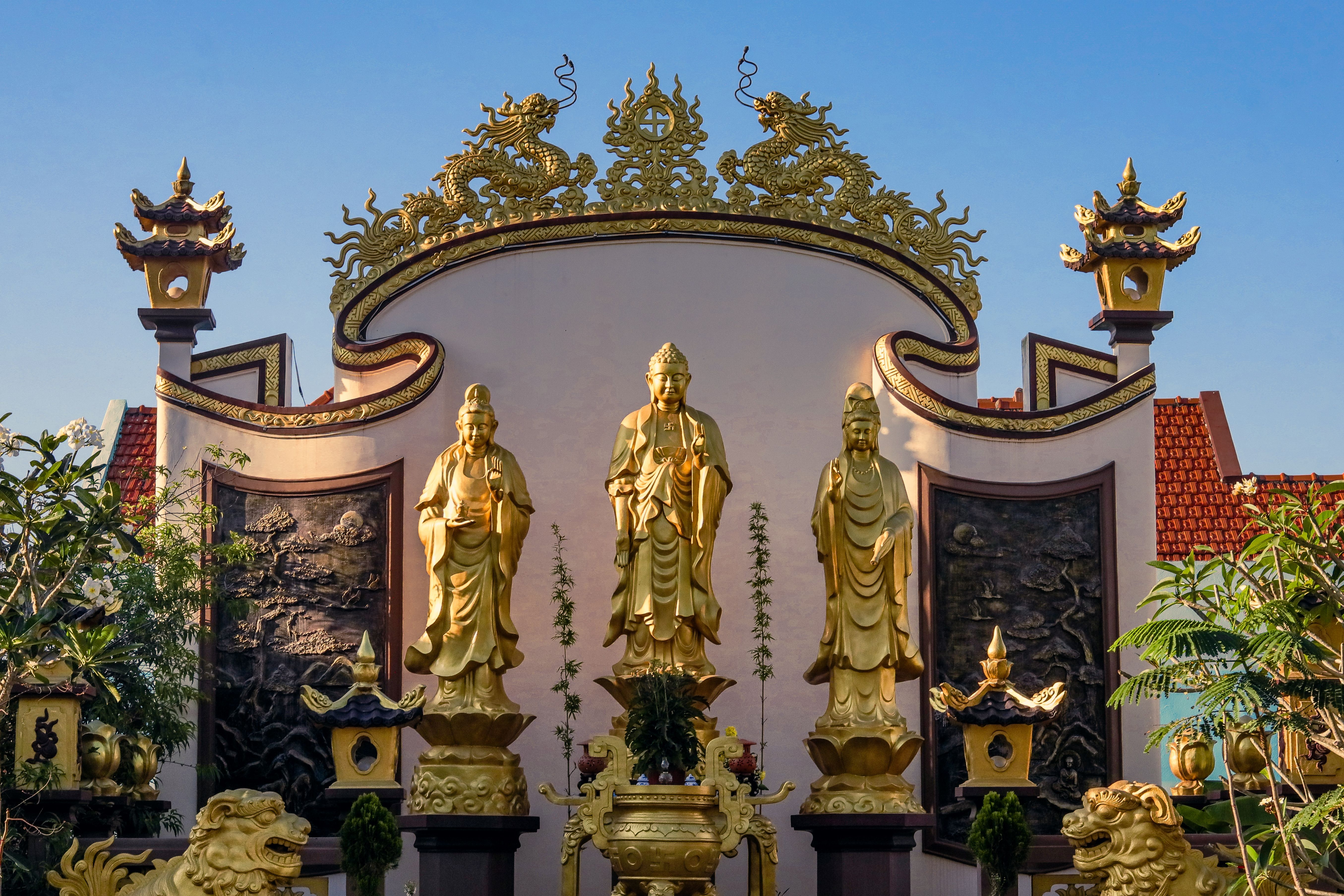 View of Gold Statues in a Temple · Free Stock Photo