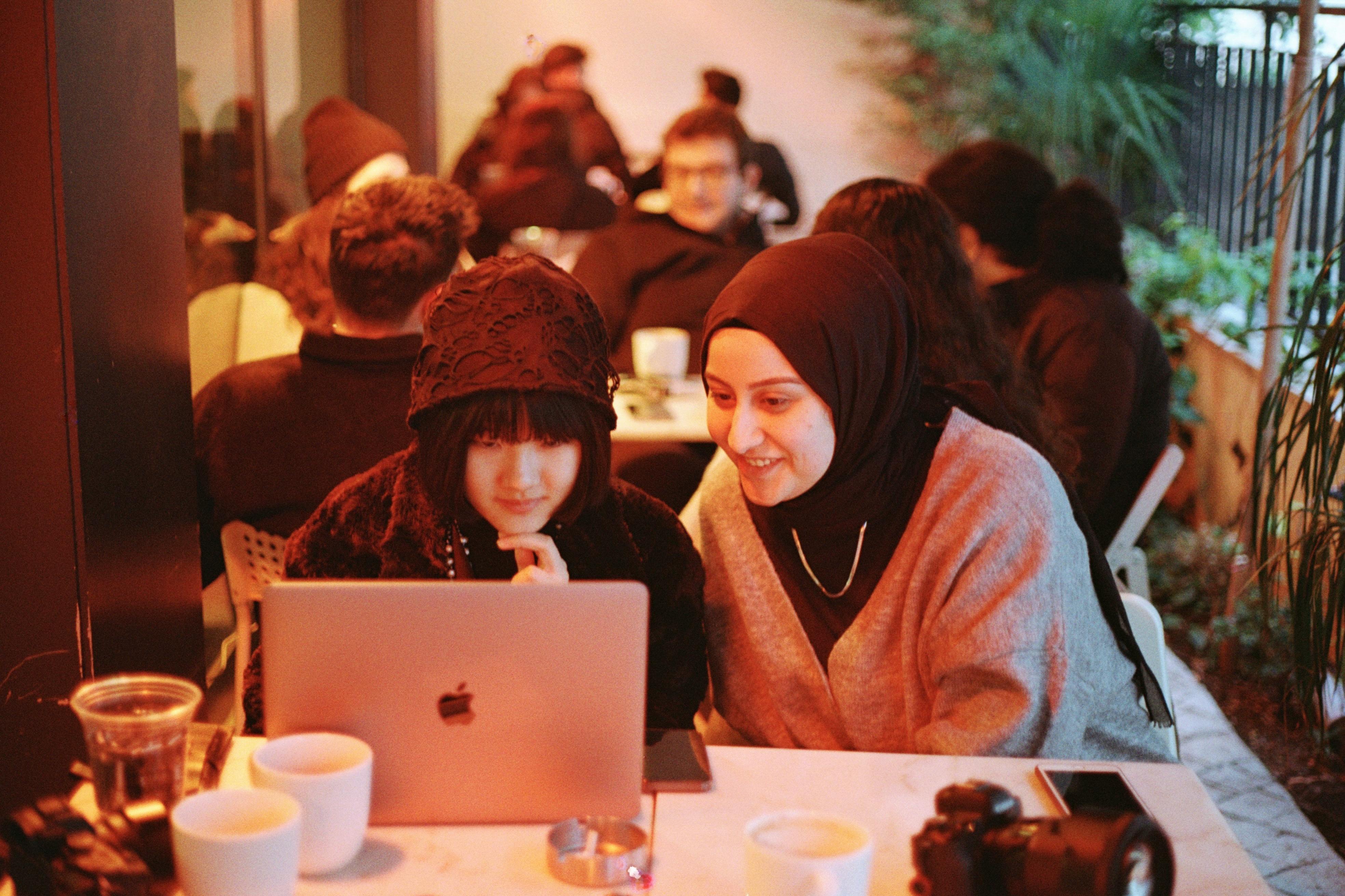 400+ Cantine Universitaire banque d’images et photos libres de droit ...