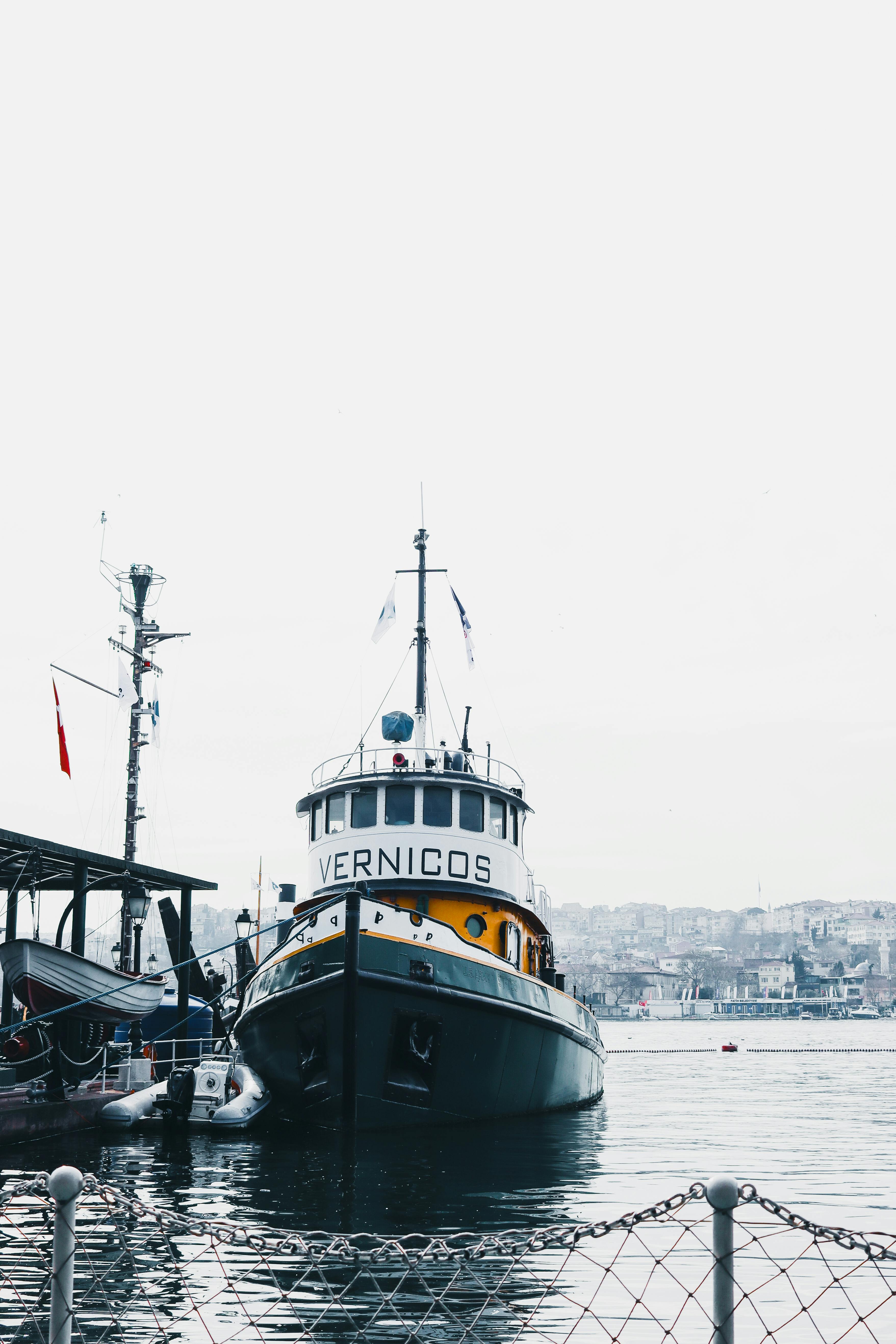 Old Boats of Rahmi M Koc Museum · Free Stock Photo