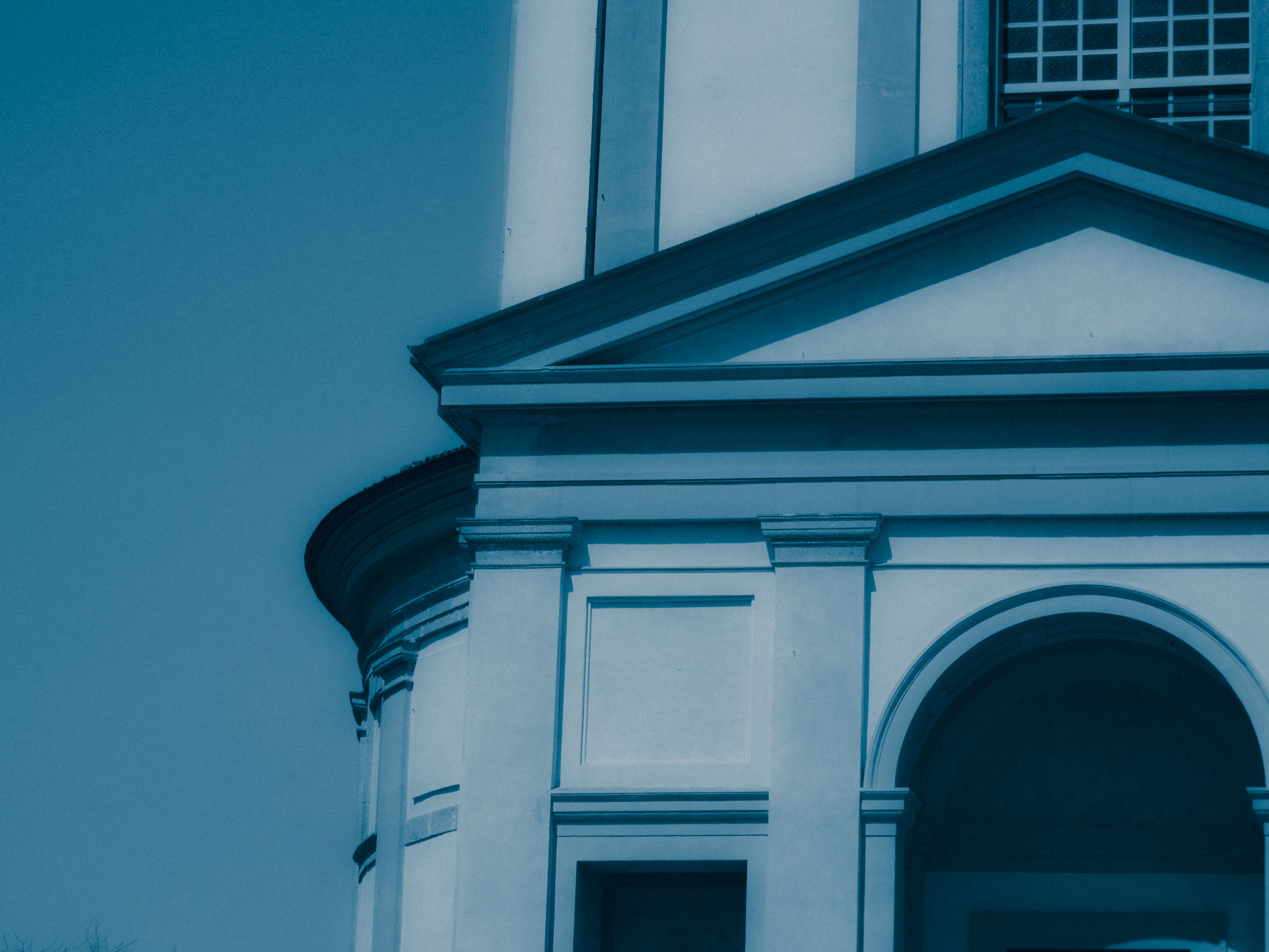 White Wall of Church · Free Stock Photo