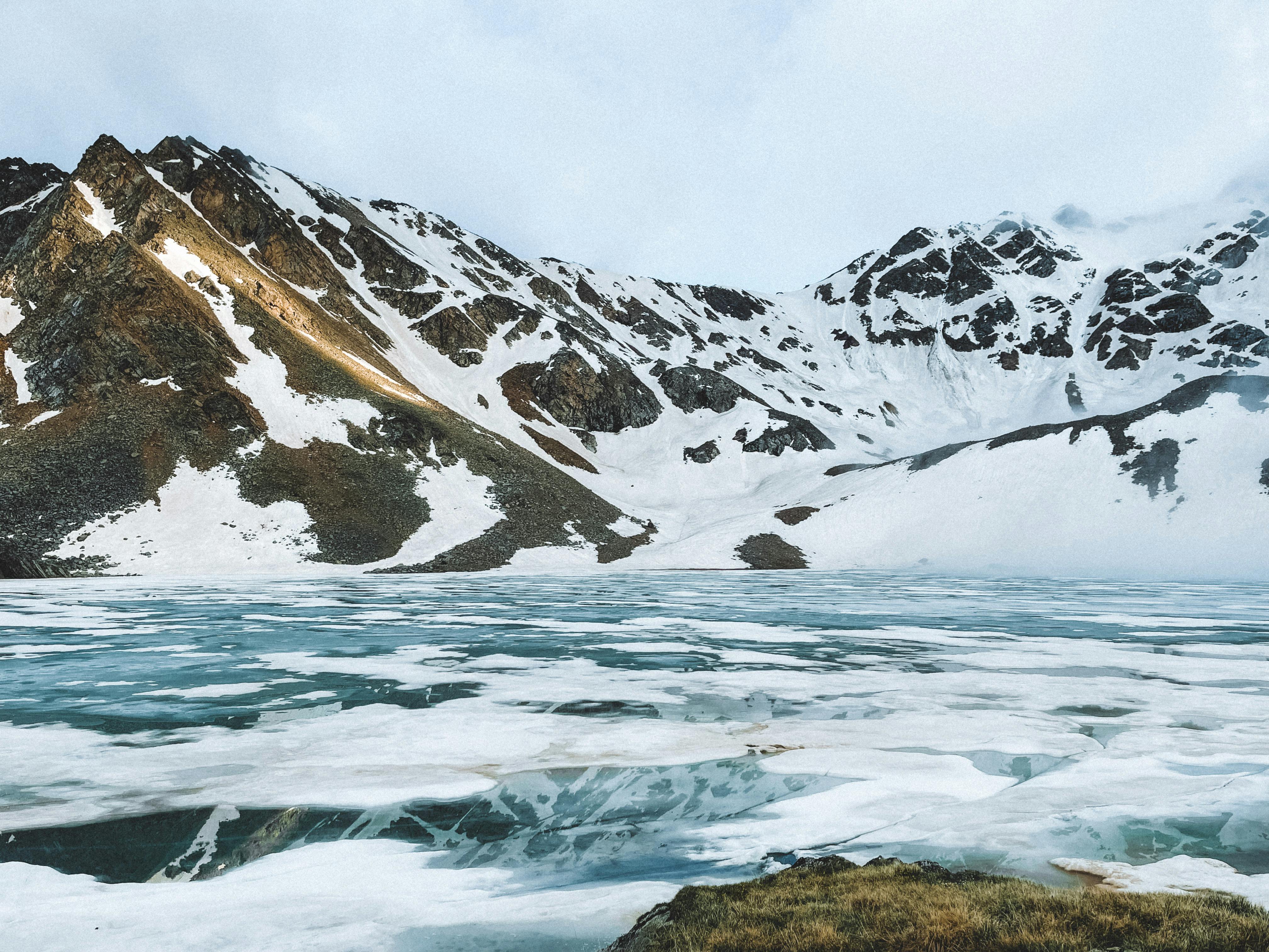 Frozen Ozero Lake in Russia · Free Stock Photo